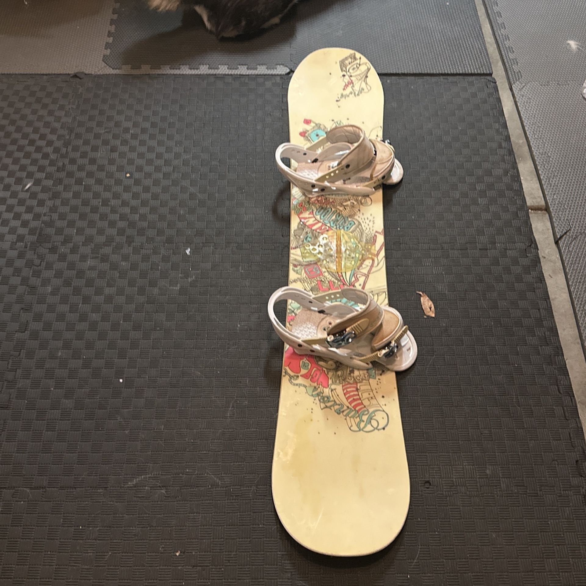 Burton Women’s Snowboard 145cm for Sale in San Diego, CA - OfferUp