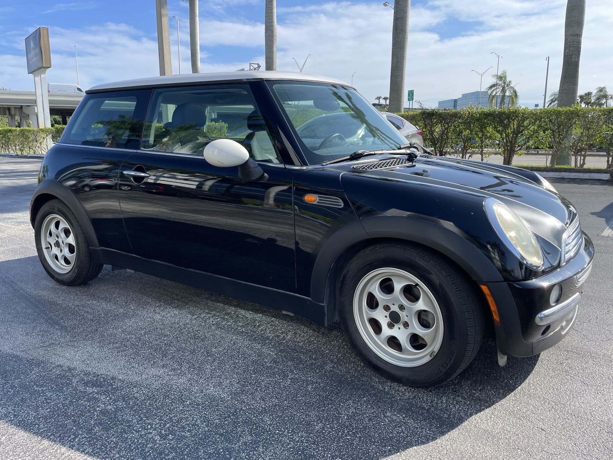 2002 Mini Cooper for Sale in Pompano Beach, FL - OfferUp
