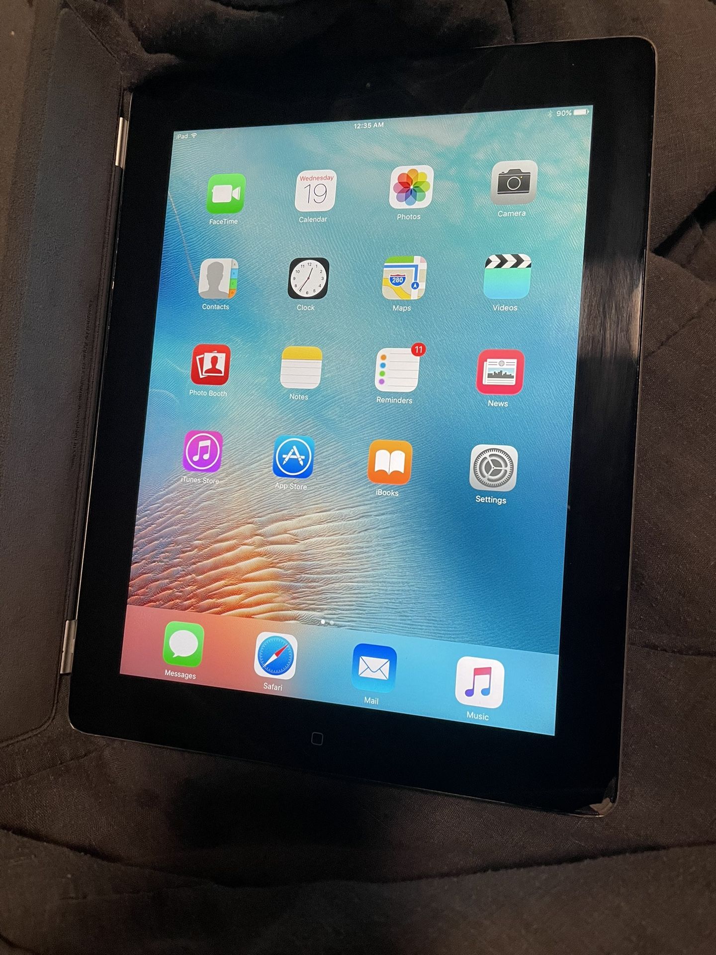 Ipad 3rd Gen Retina for Sale in Philadelphia, PA - OfferUp