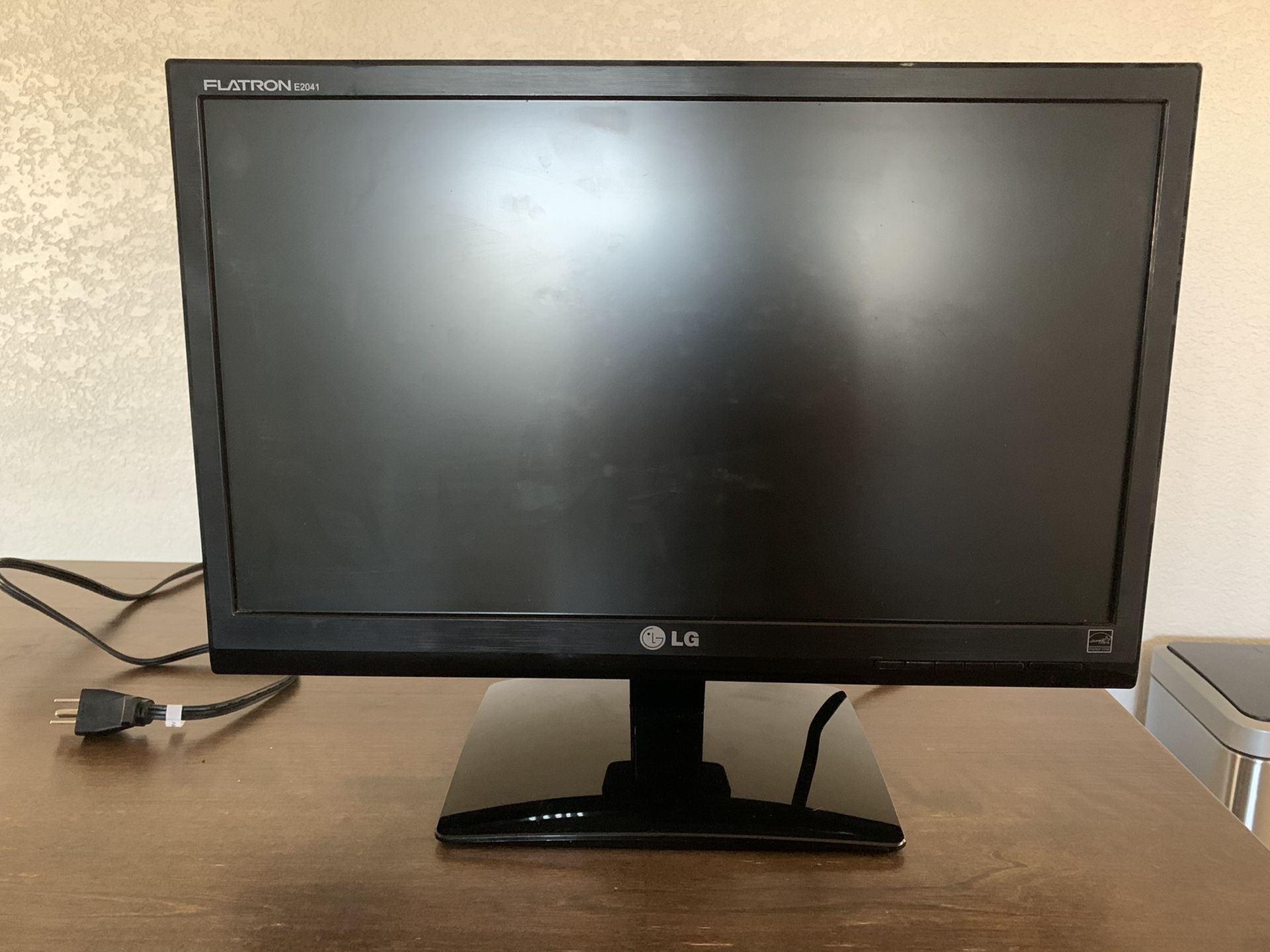 LG Computer Monitor for Sale in Montclair, CA - OfferUp