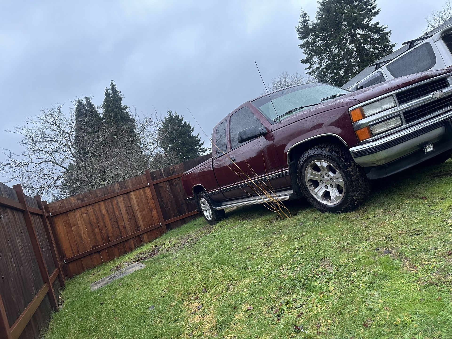97 Chevy Silverado C2500 for Sale in Lacey, WA - OfferUp