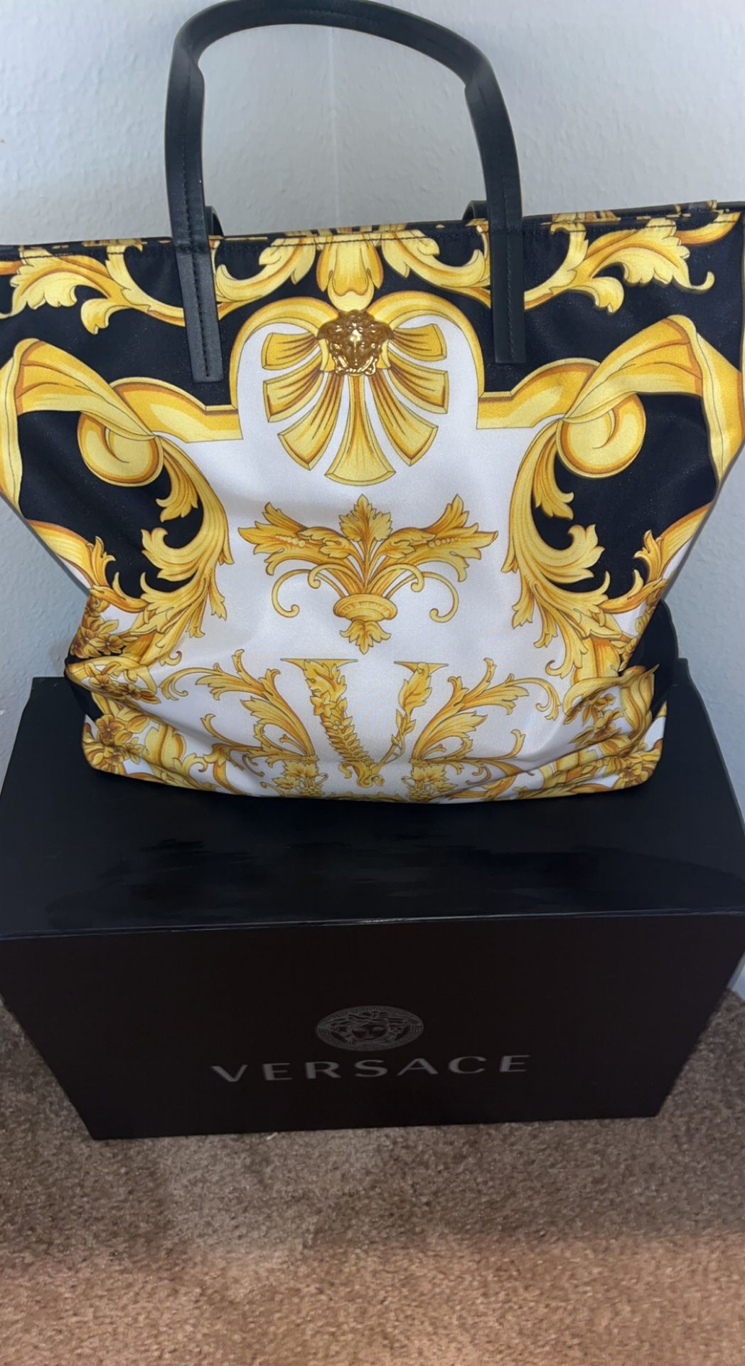 Versace Tote for Sale in Riverside, CA - OfferUp
