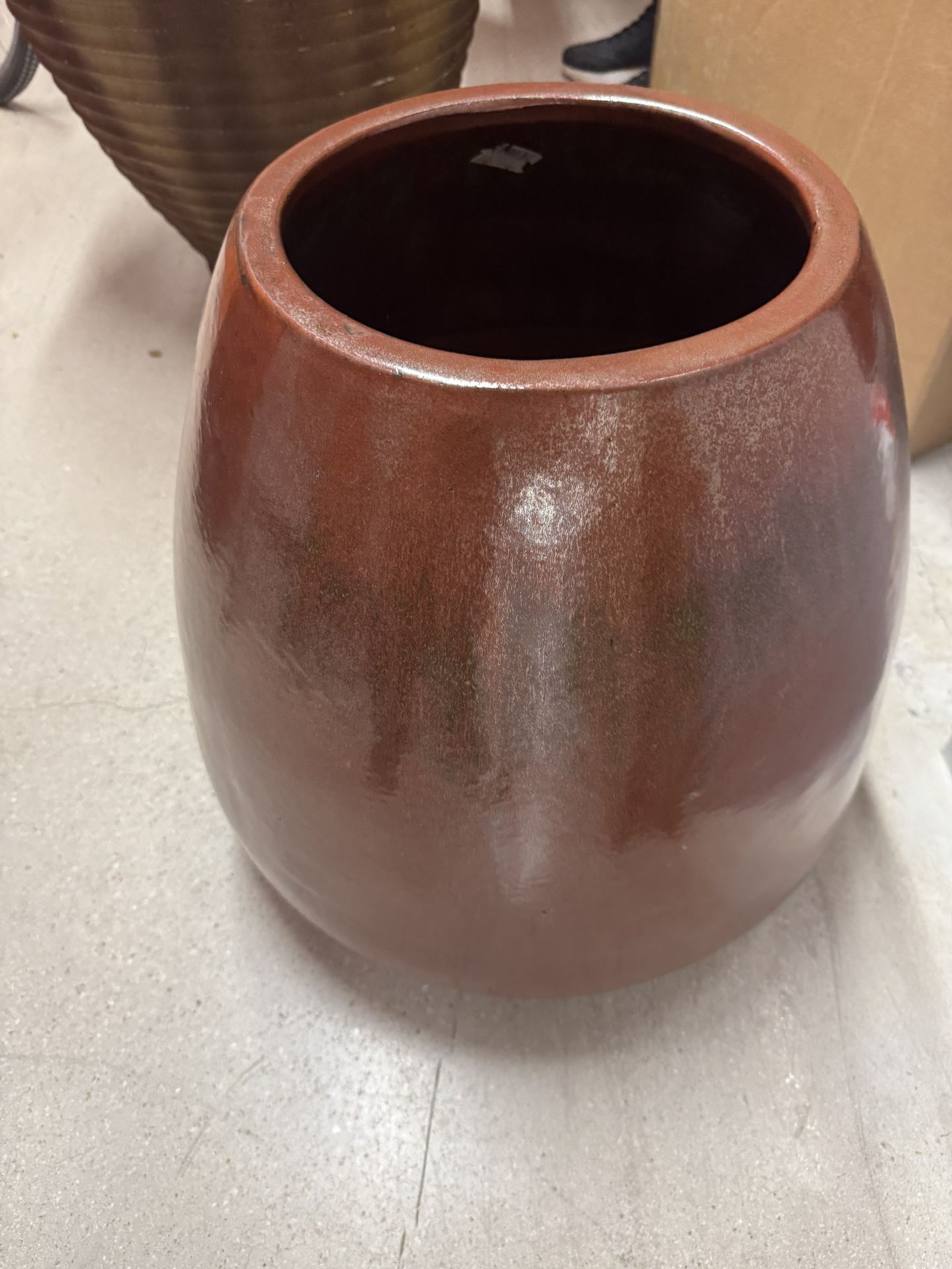 Ceramic Flower Pot for Sale in Miami, FL - OfferUp