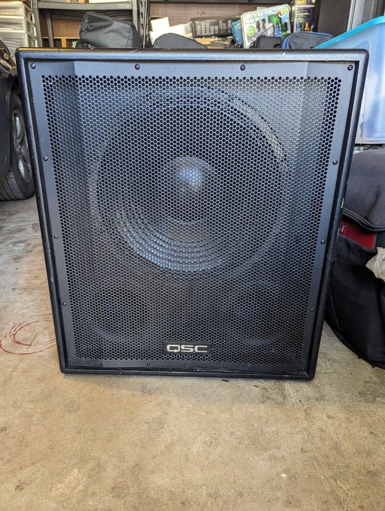 Qsc Powered Subwoofer for Sale in Fontana, CA - OfferUp