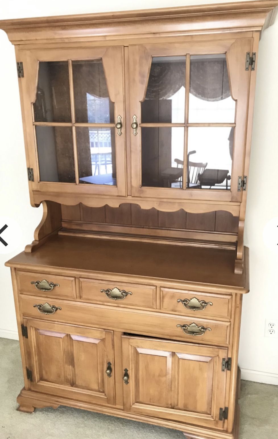 Taylor Jamestown Solid Maple Buffet Hutch Sideboard for Sale in ...
