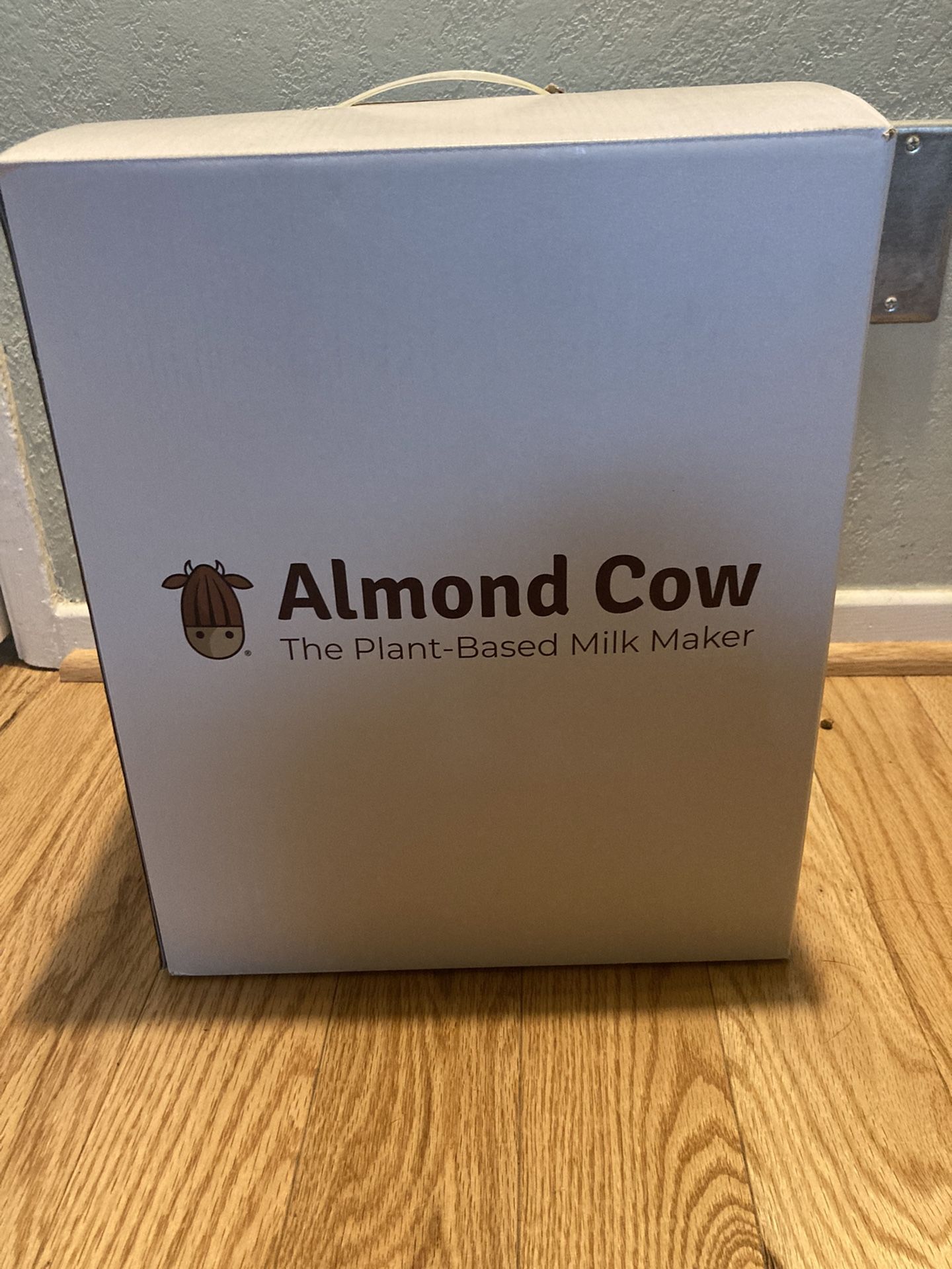 Almond Cow Milk Maker *new In Box* for Sale in Lomita, CA - OfferUp