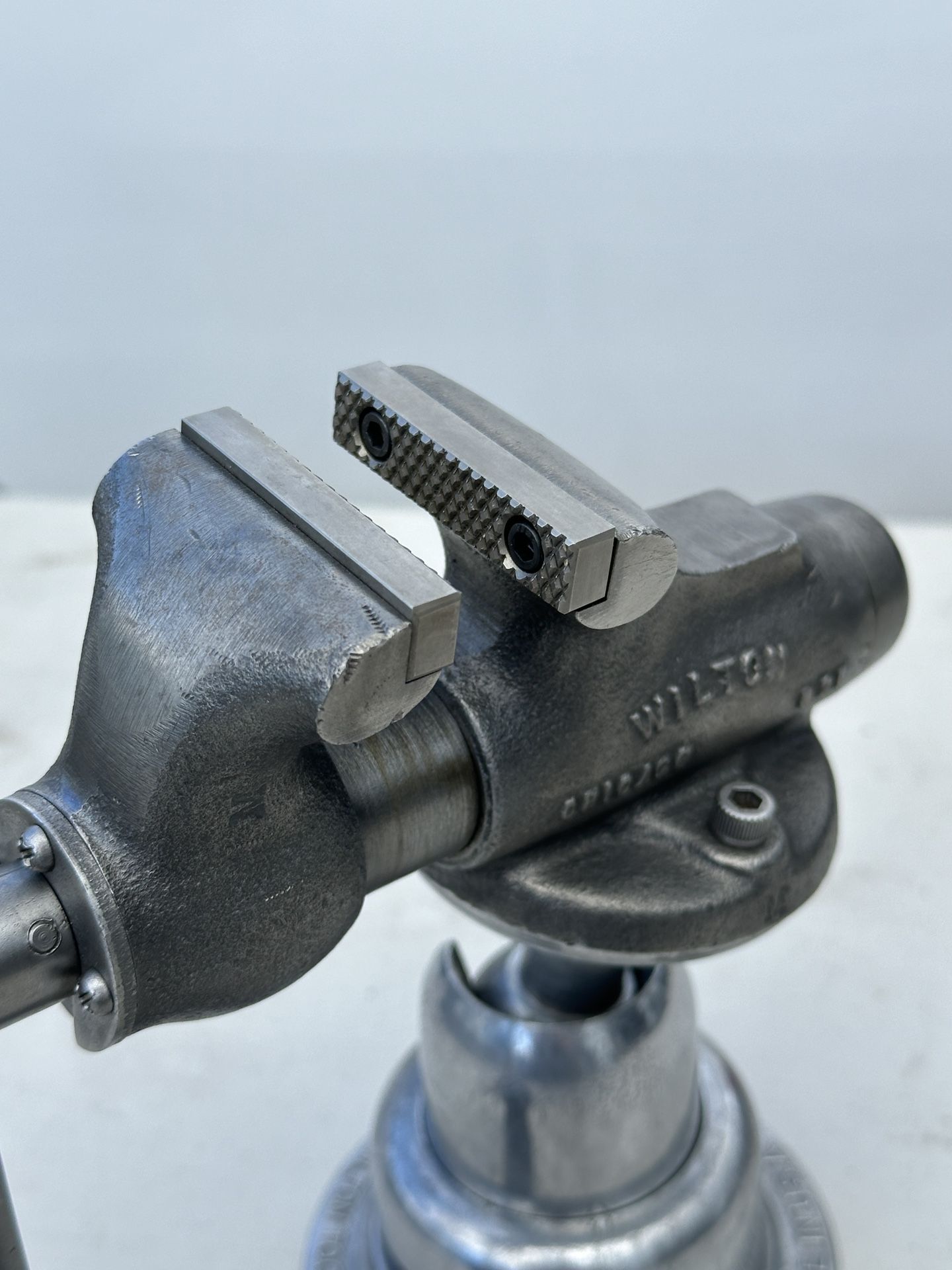 Wilton 2” Baby Bullet Vise w/ Pow-r-Arm - Jeweler’s for Sale in ...