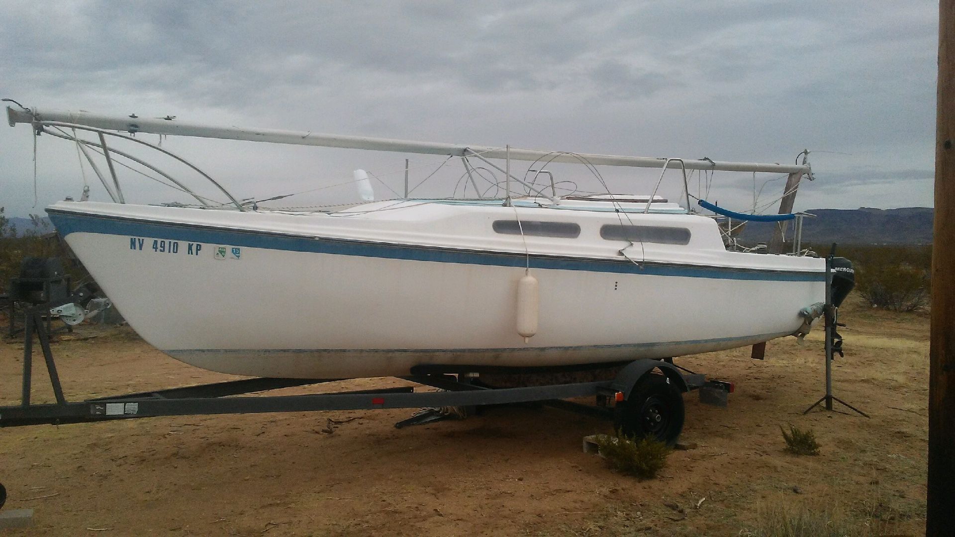 25 foot sailboat for Sale in Golden Valley, AZ - OfferUp