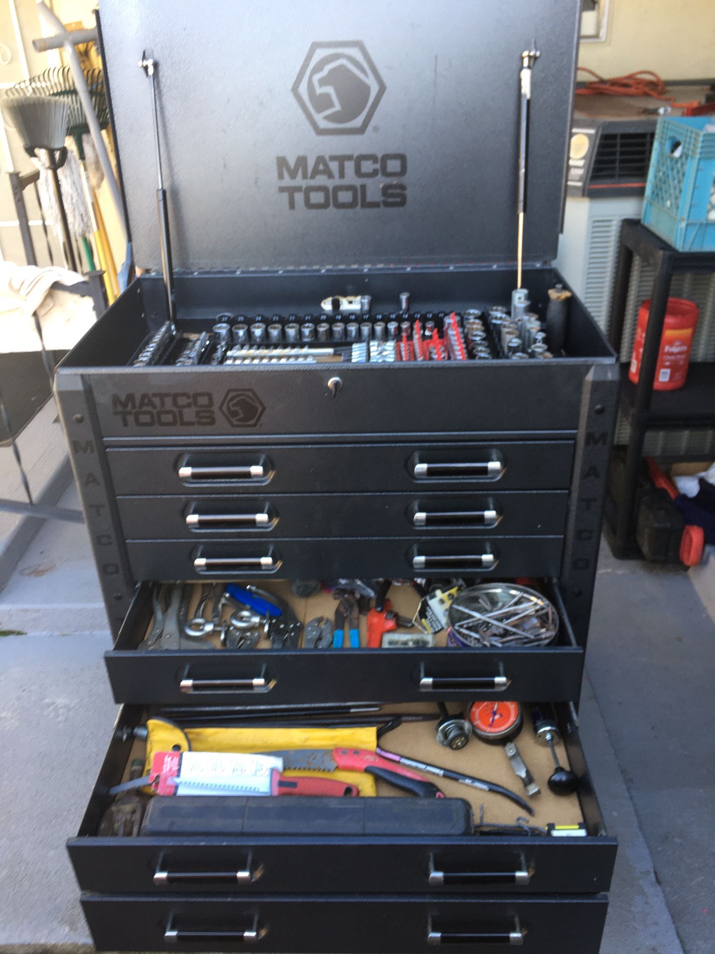 Matco Tool Cart with tooks and key for Sale in Vallejo, CA - OfferUp