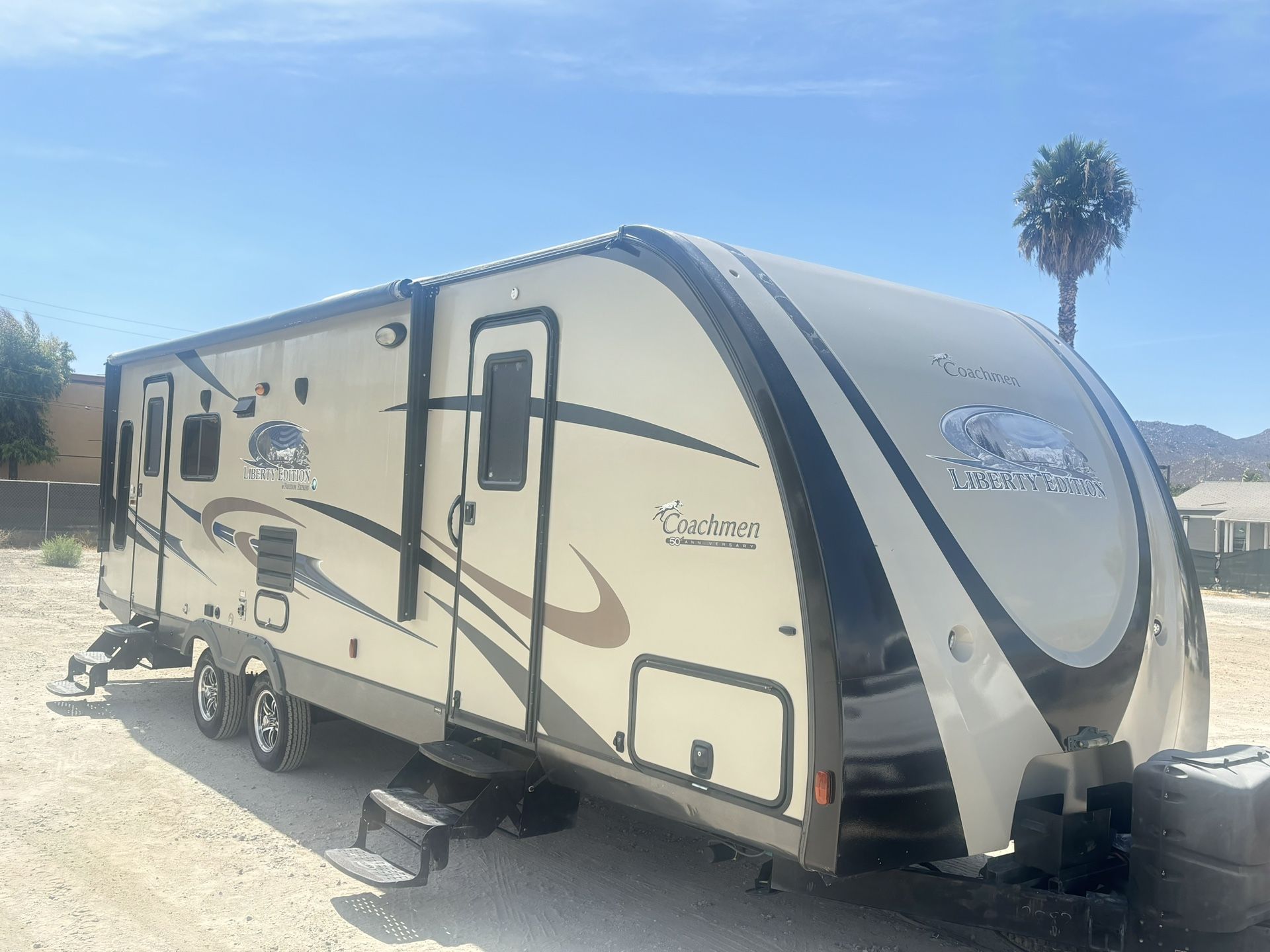 2015 Coachmen Freedom express for Sale in Riverside, CA - OfferUp