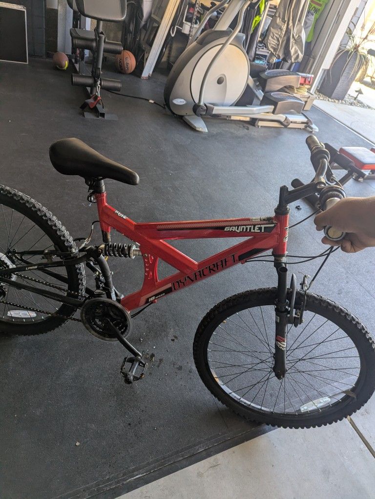 Dynacraft Mountain Bike for Sale in Rialto, CA - OfferUp