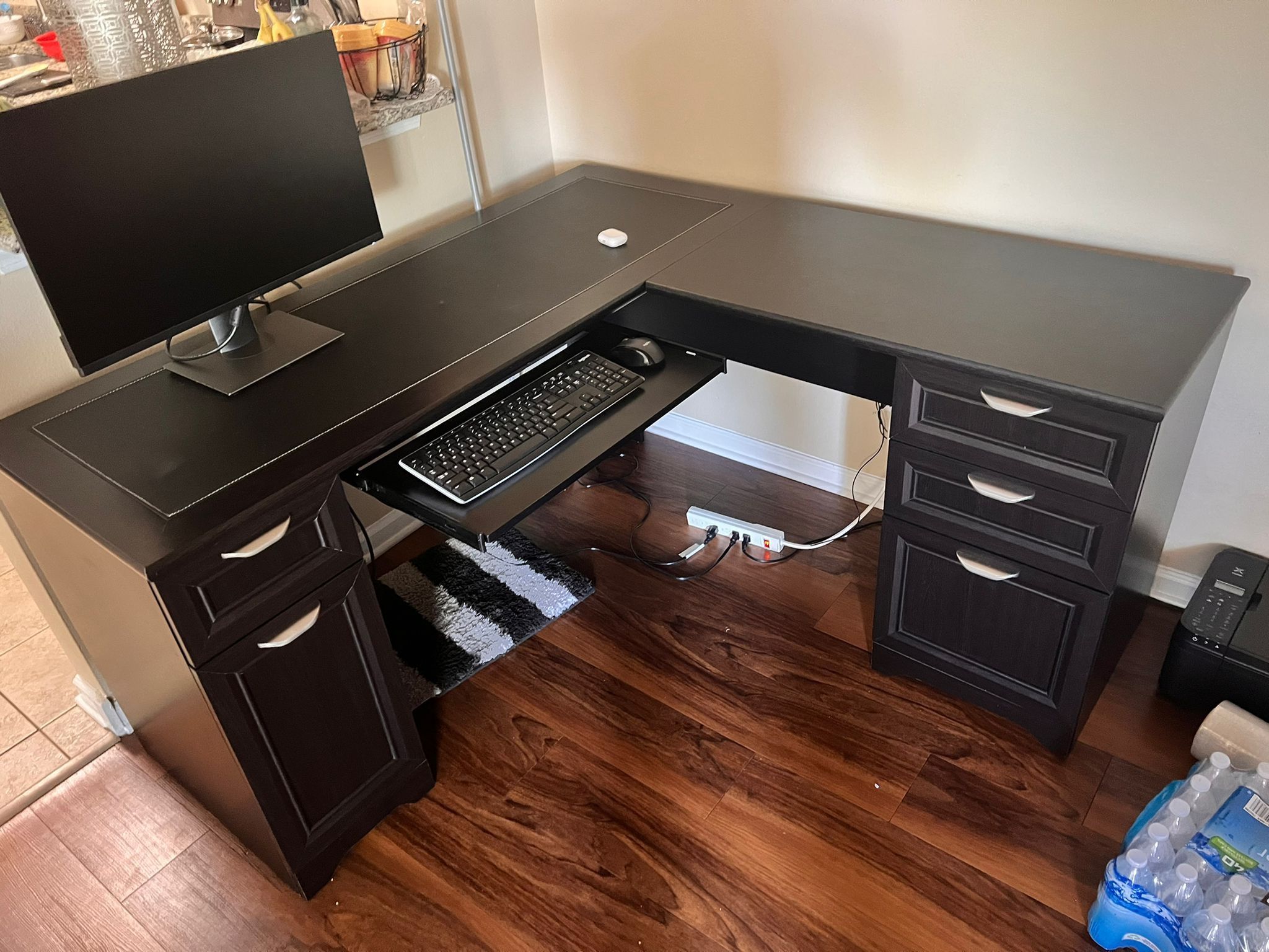 L shaped Work Desk For Sale for Sale in Schaumburg, IL - OfferUp