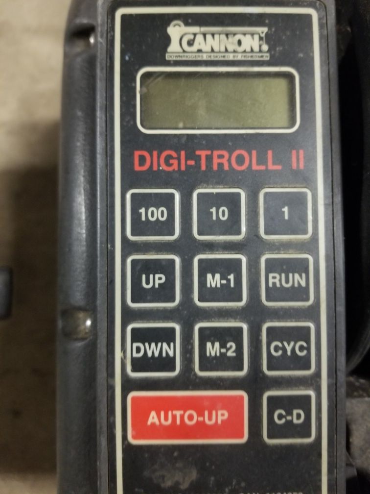 2 Cannon Digi Troll 2 downriggers with weights, clips , swivel mounts ...