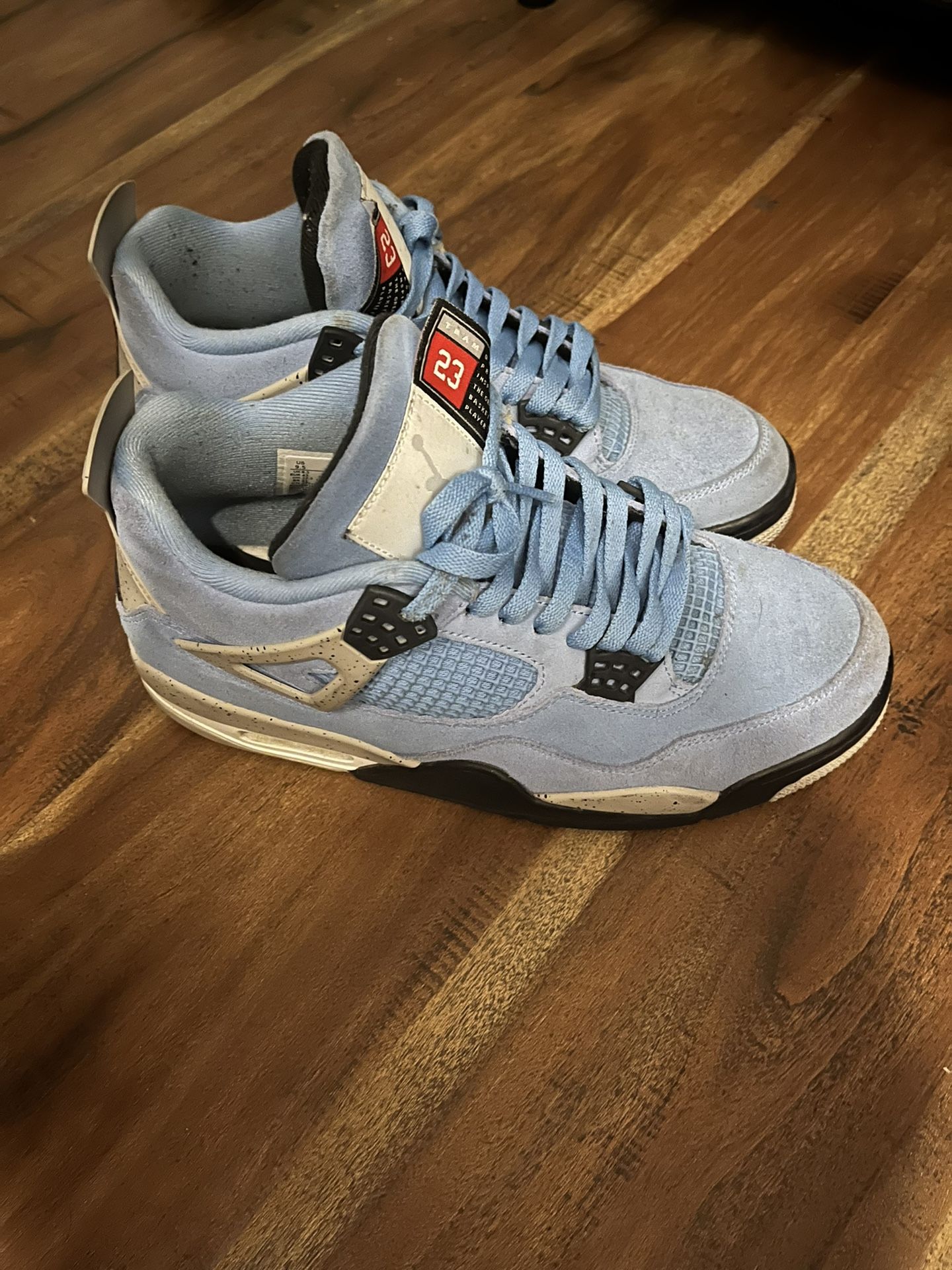 Air Jordan 4 University Blue for Sale in Renton, WA - OfferUp