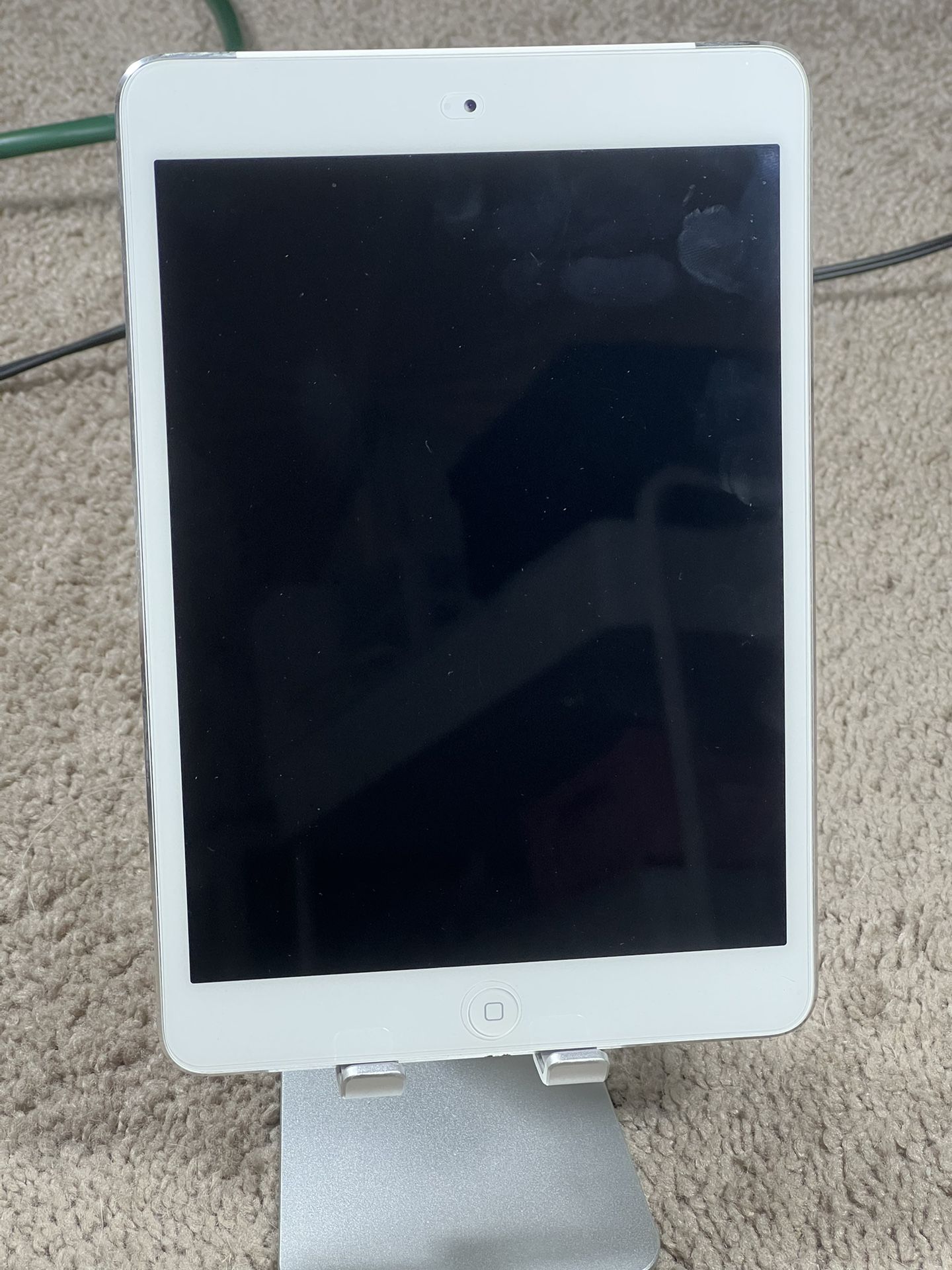 iPad Mini Wifi + Cellular 16 GB Model A1454 for Sale in Jacksonville ...