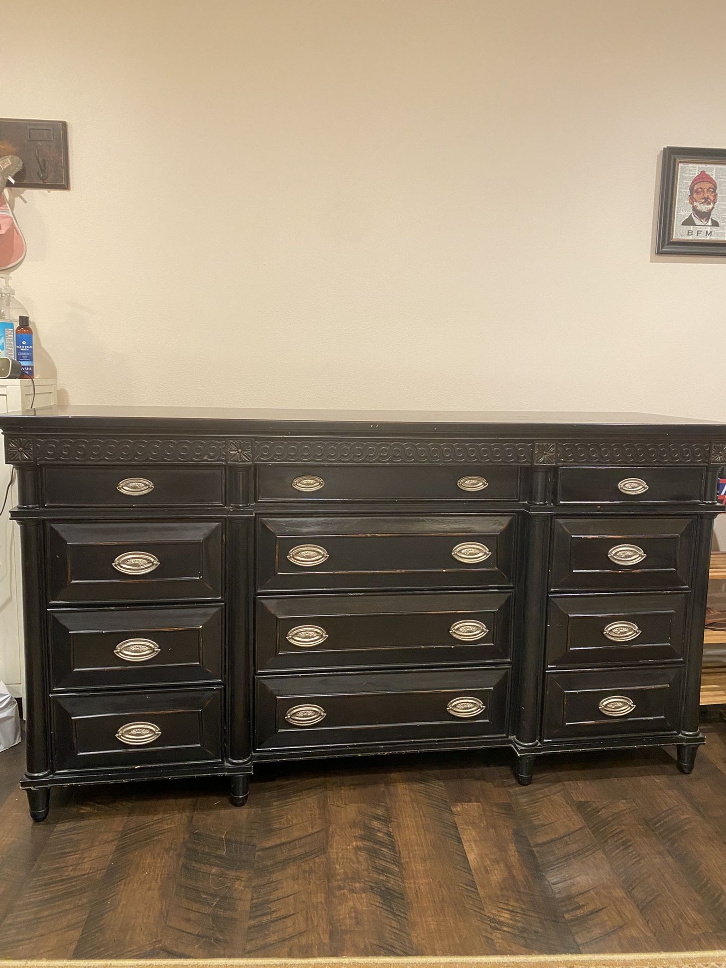 Aspen Home 12 Drawer Master Dresser for Sale in Garden Grove, CA - OfferUp