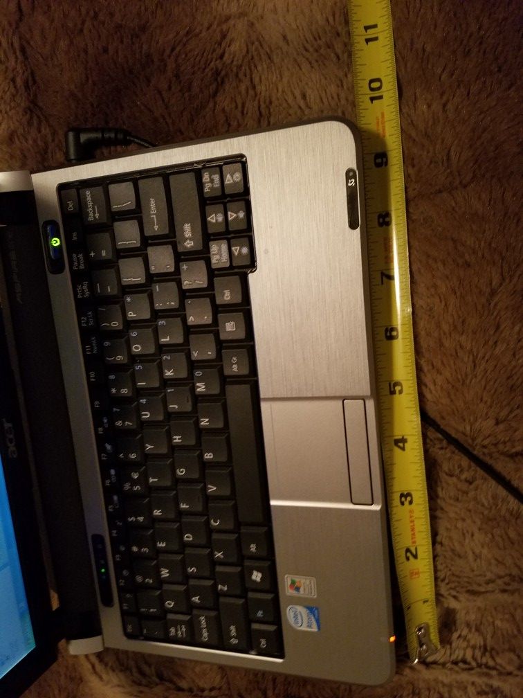 One Acer Aod150 1150