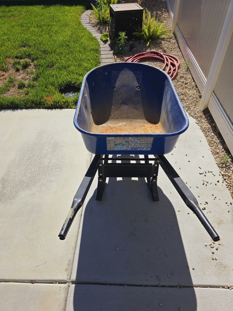 Wheelbarrow for Sale in Redlands, CA - OfferUp