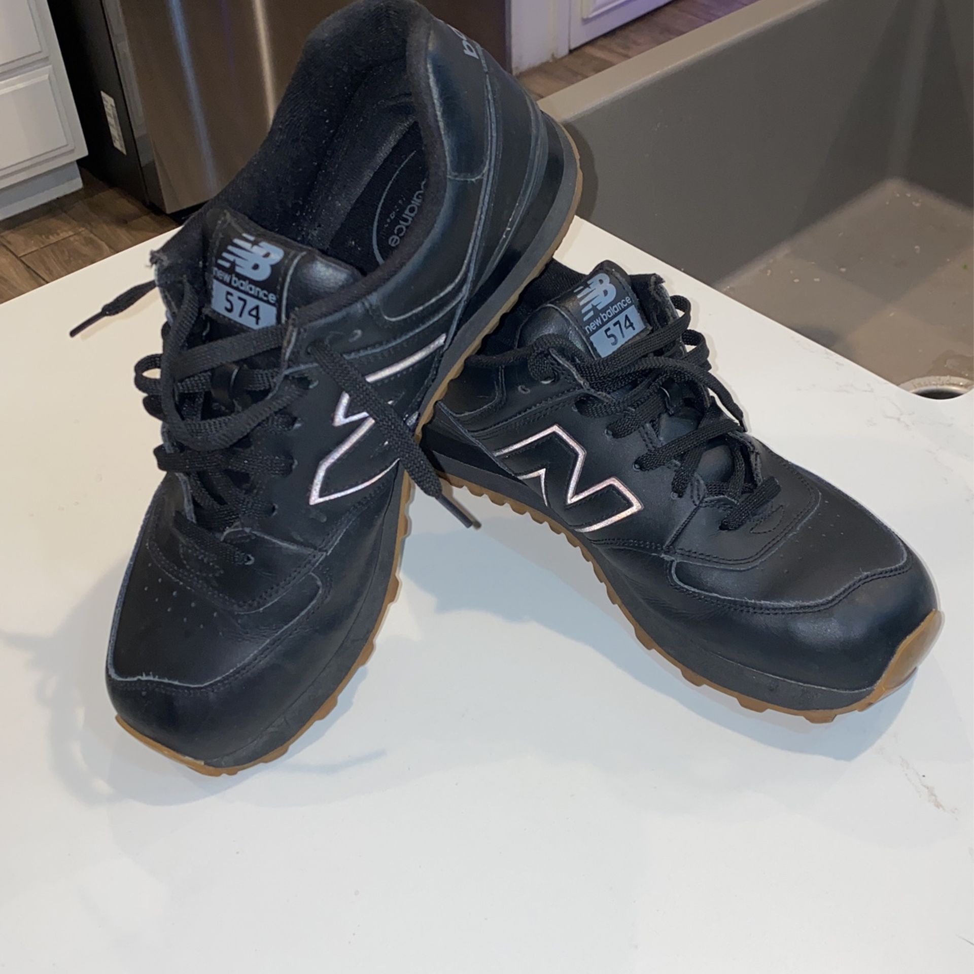 New Balance 574's Black for Sale in Phoenix, AZ - OfferUp