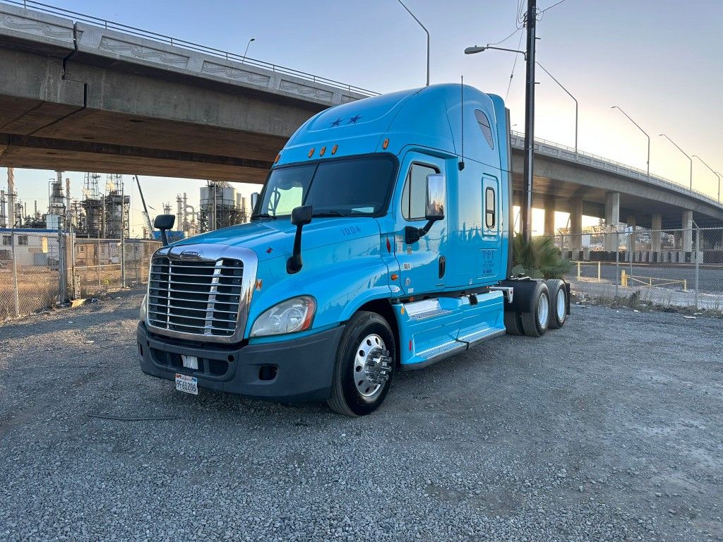 2012 Freightliner Cascadia for Sale in Long Beach, CA - OfferUp