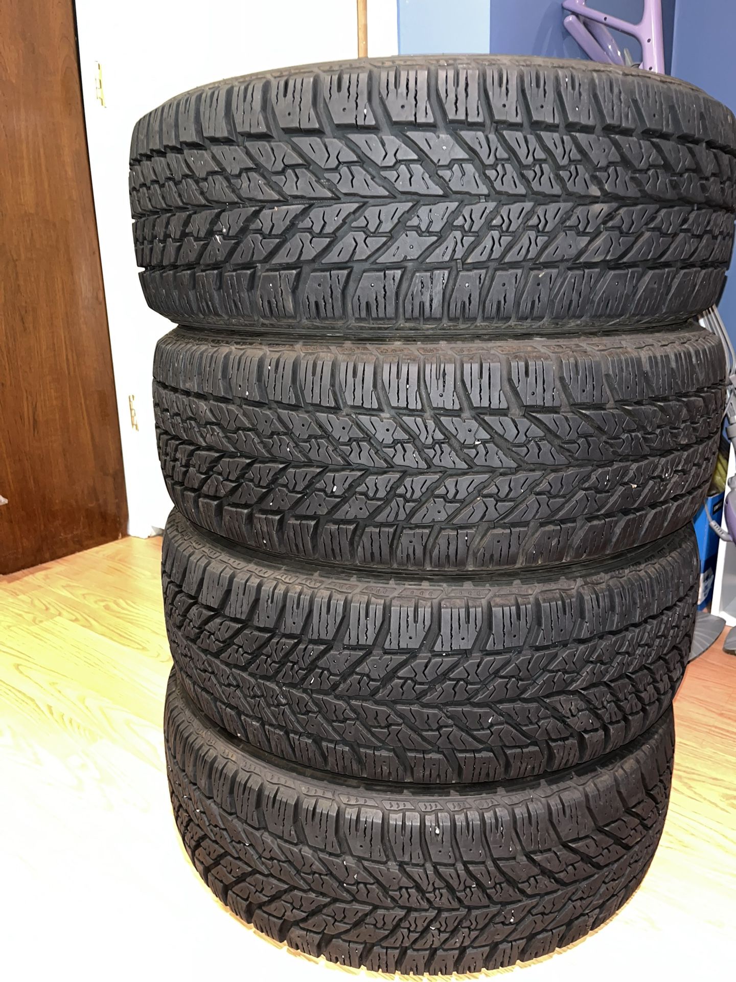 205/55R16 Goodyear Snow Tires (low mileage!) for Sale in Sleepy Hollow ...