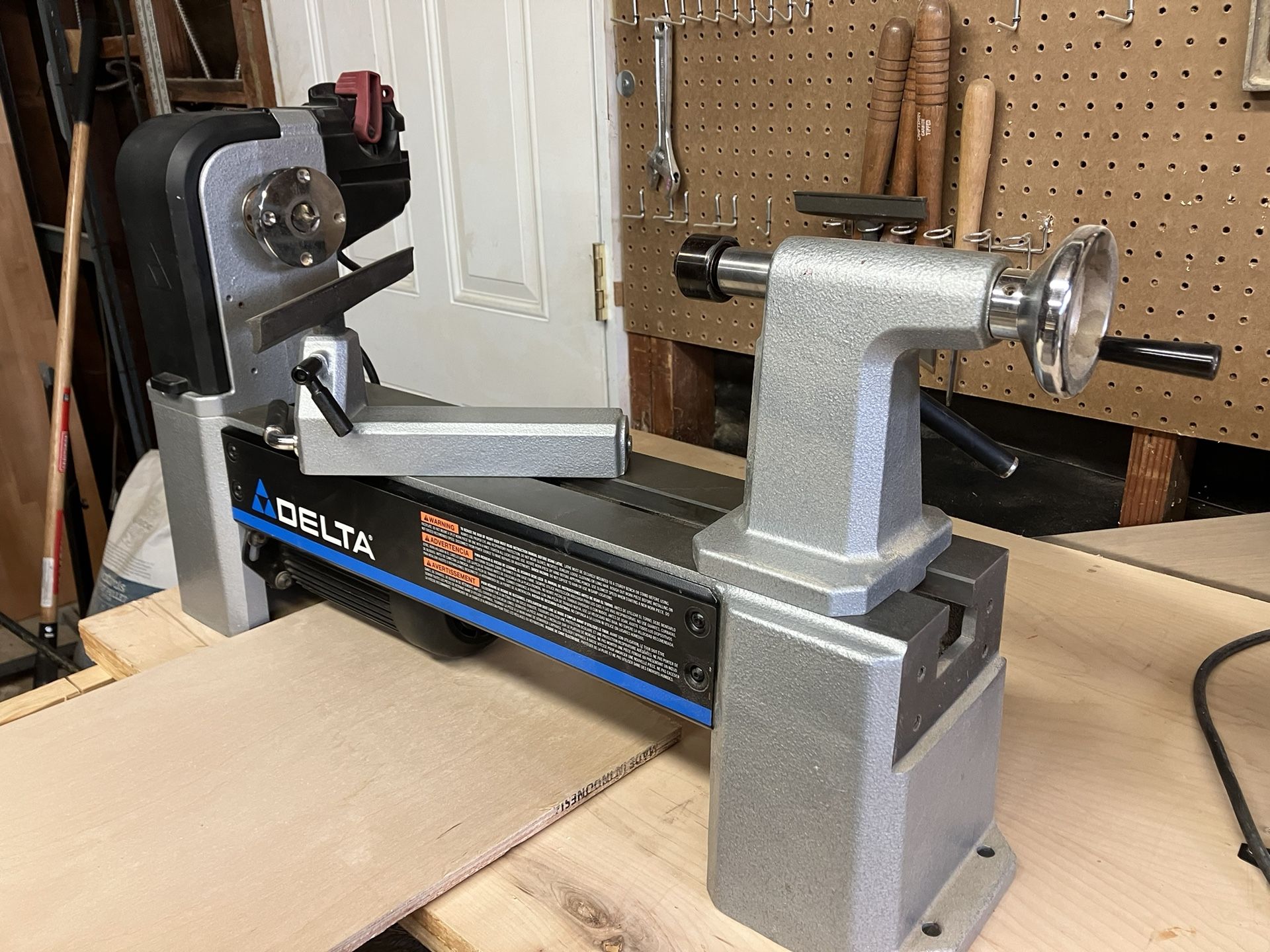 Delta Midi Wood Lathe for Sale in Glendora, CA - OfferUp