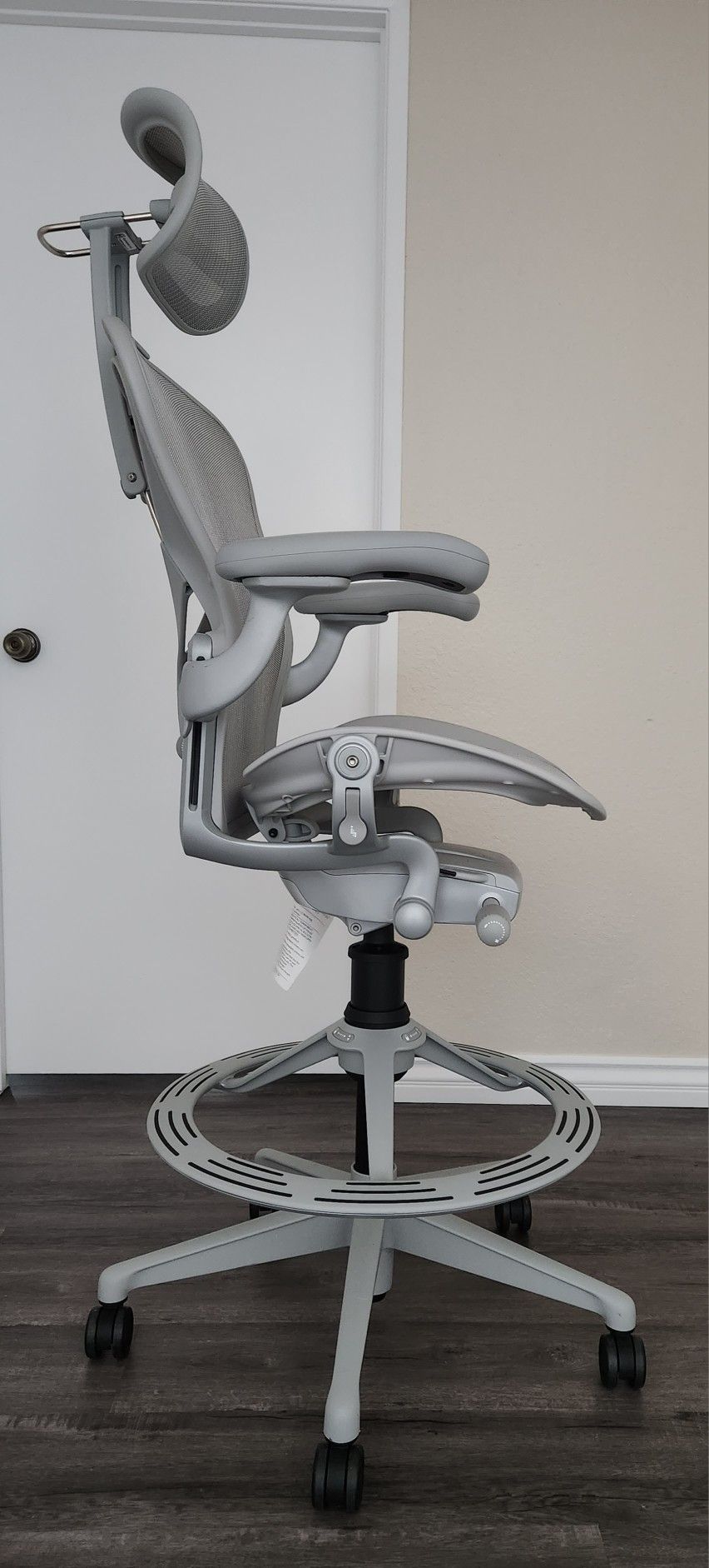 New&Use Herman miller Embody, Aeron, Cosm, Sayl, Eames.. available pick ...