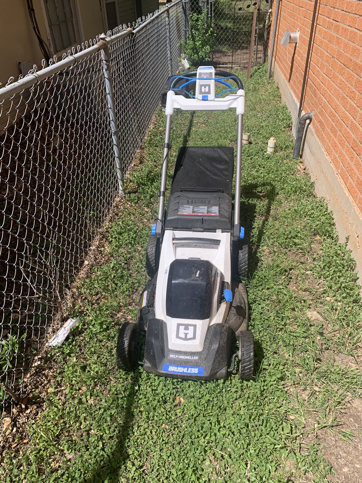 HART Self Propelled 40V Lawn mower for Sale in Abilene, TX - OfferUp