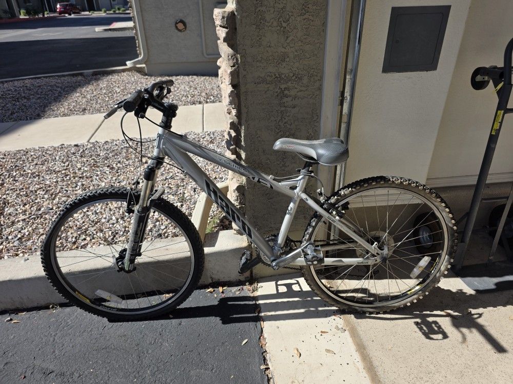 Haro V3 aluminum Mountain Trail Bike for Sale in Tempe, AZ - OfferUp
