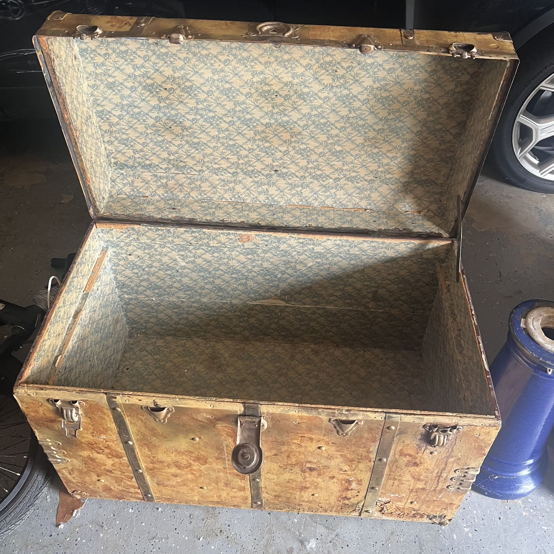 Antique Original Trunk / Chest Large Heavy Wood for Sale in Arlington ...