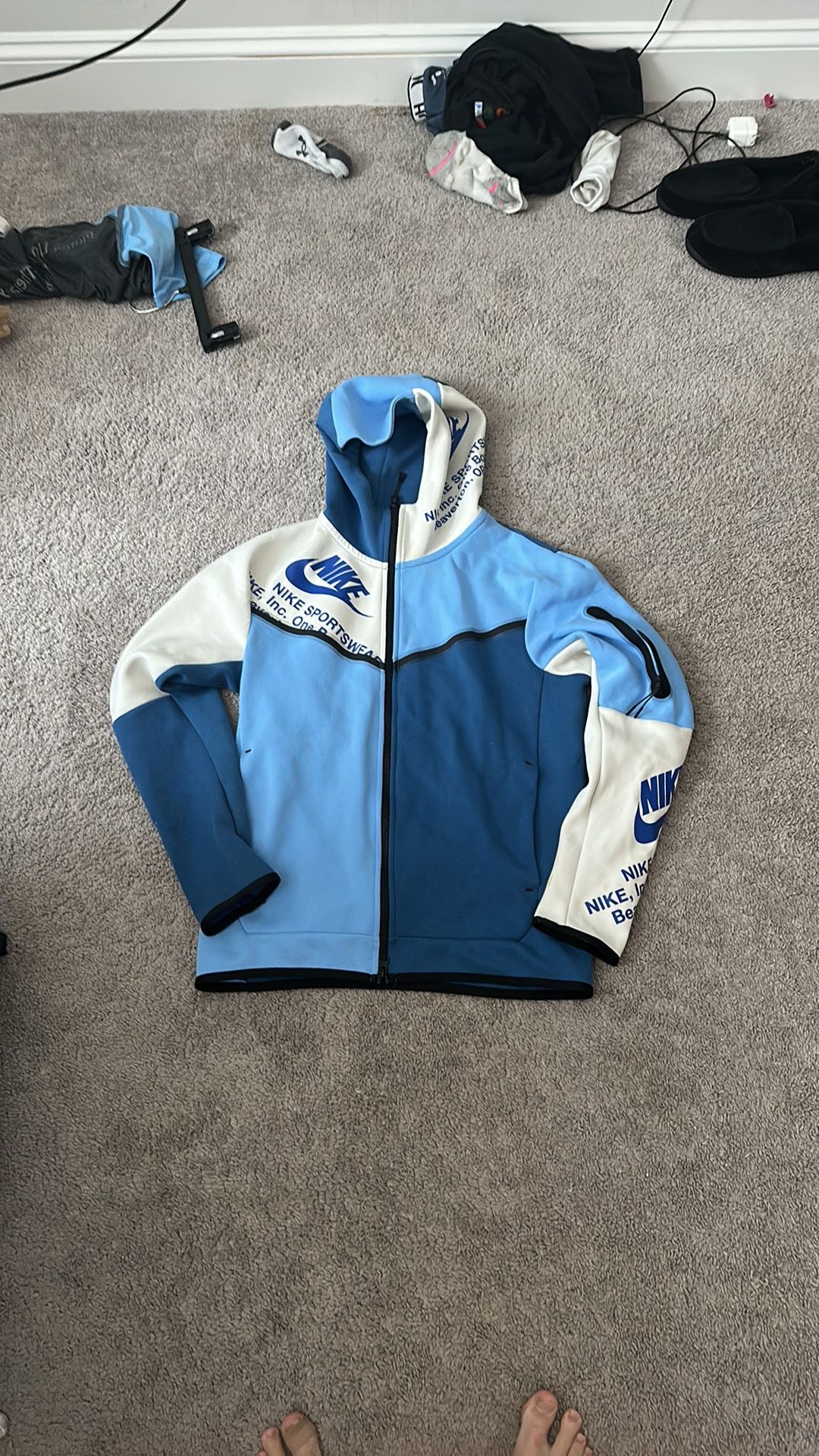 Mens Small Nike Tech for Sale in Holly Springs, NC - OfferUp