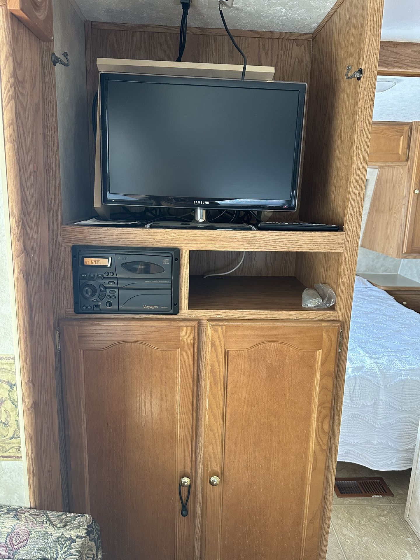2005 Springdale 266RLL Travel Trailer with Slideout for Sale in Leander ...