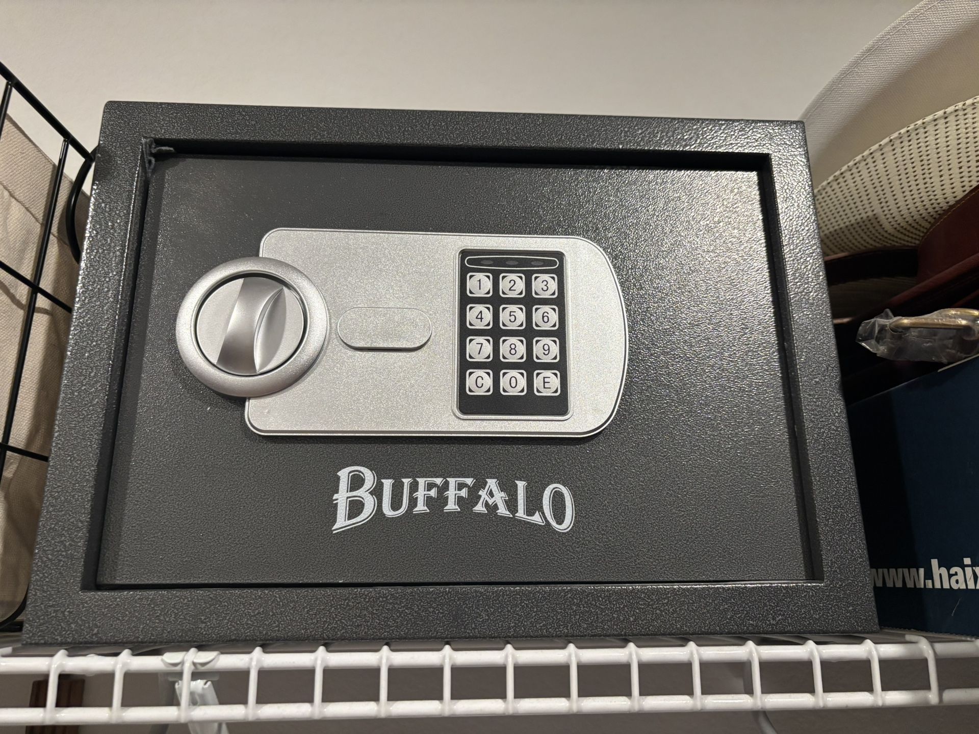 Buffalo Safe Never Used for Sale in Arrowhed Farm, CA - OfferUp