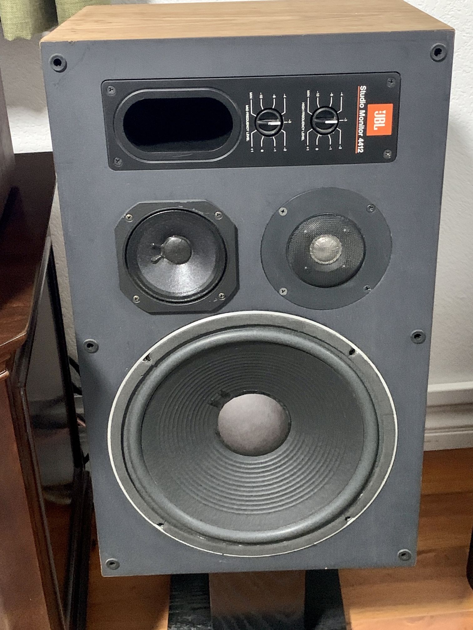 Jbl 4412 Pair W/ Speaker Grills for Sale in Torrance, CA - OfferUp