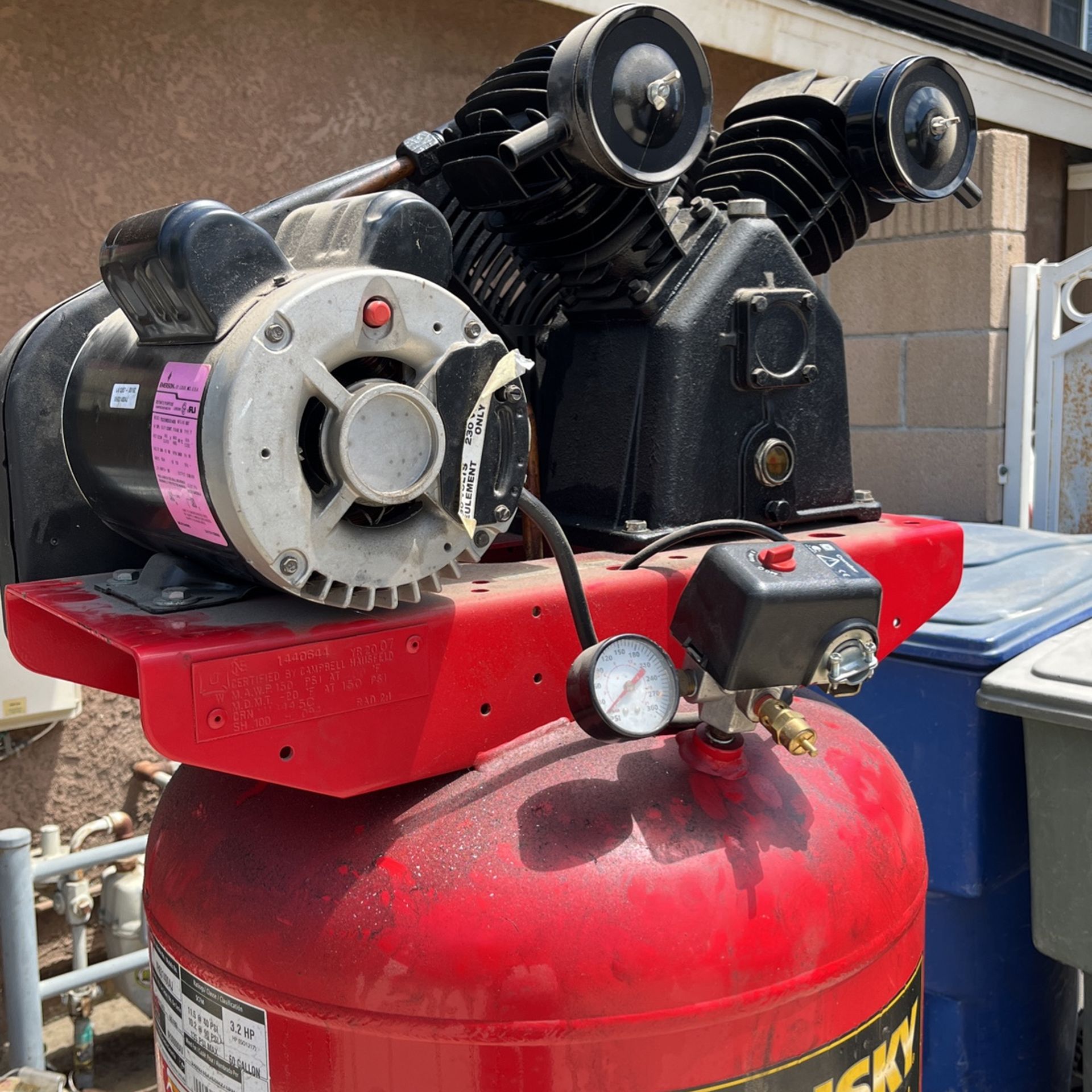 60 Gallon Air Compressor for Sale in Ontario, CA - OfferUp
