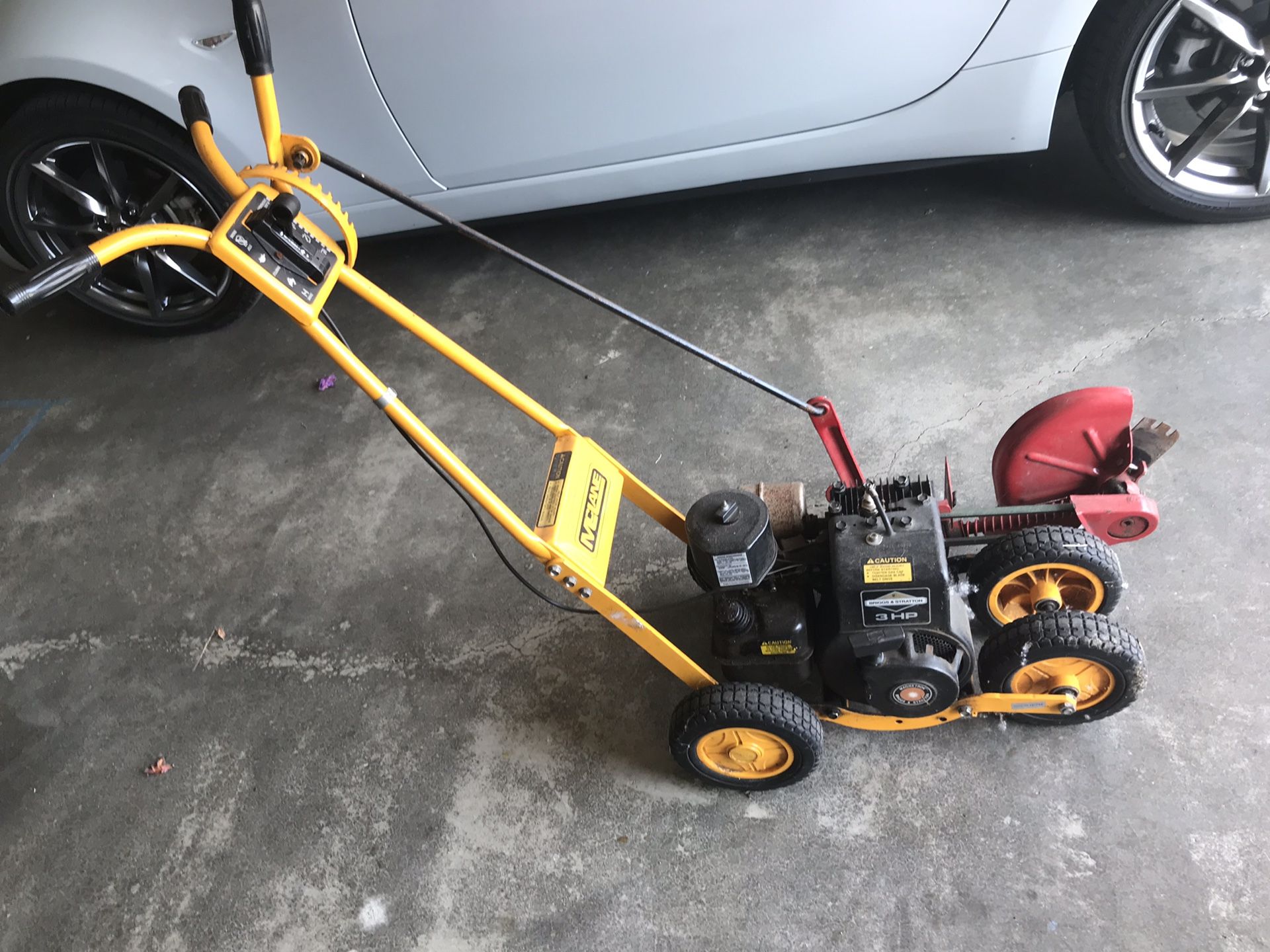 McLane gas edger 3 HP Briggs and Stratton for Sale in Lake Stevens, WA ...