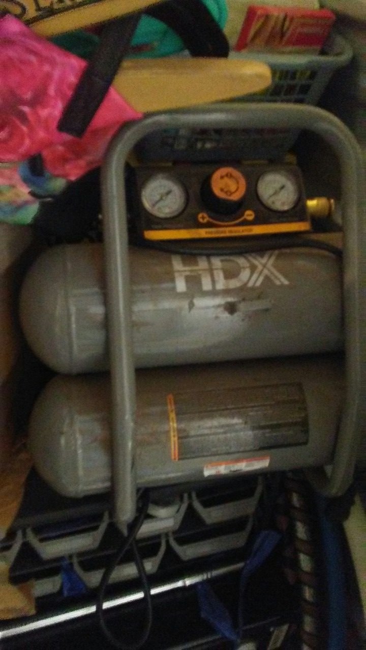 Home Depot HDX 947282 Portable 2 Gallon Air Compressor 100 PSI Max for ...