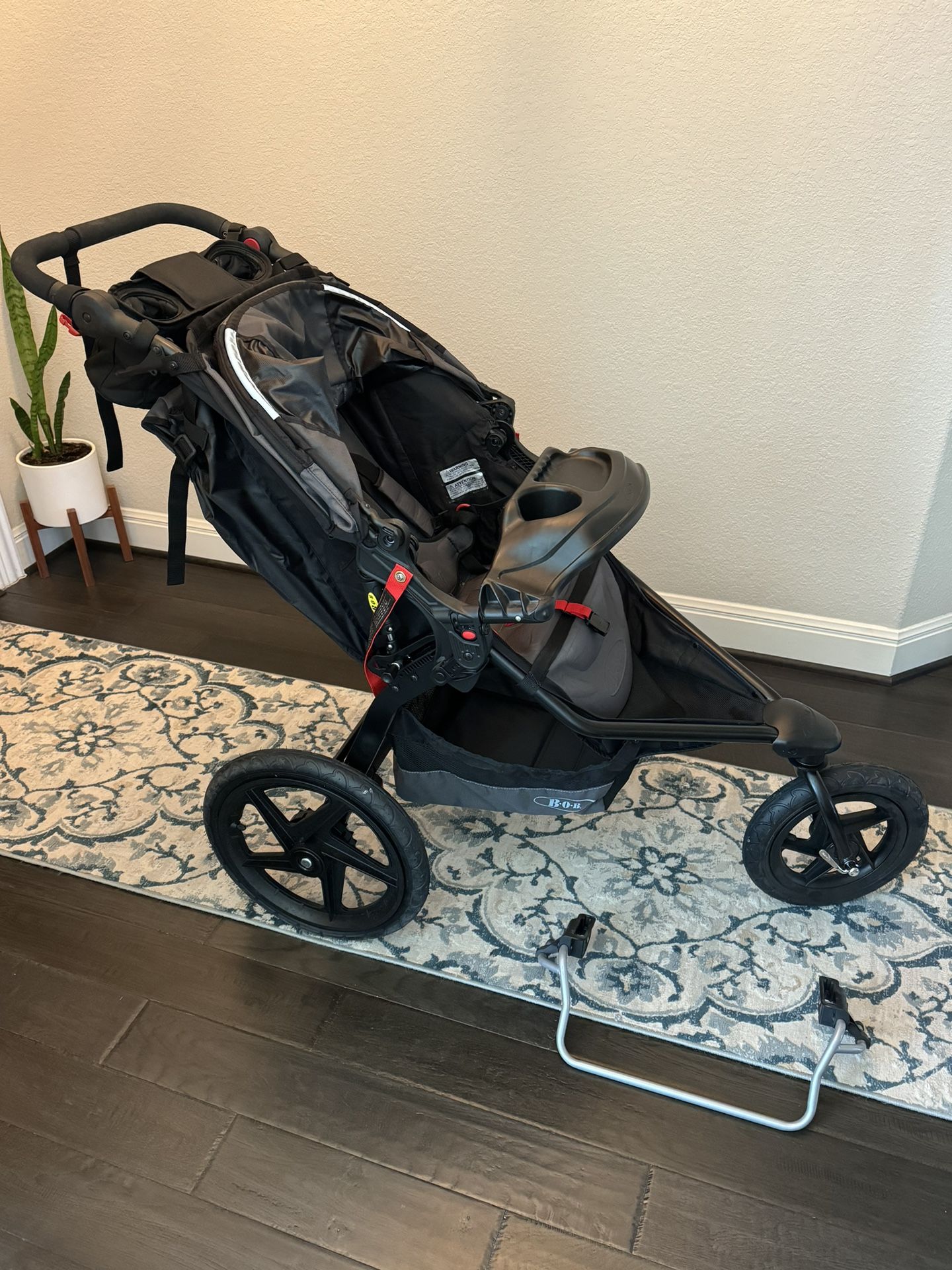 BOB Jogging Stroller for Sale in Pflugerville, TX - OfferUp