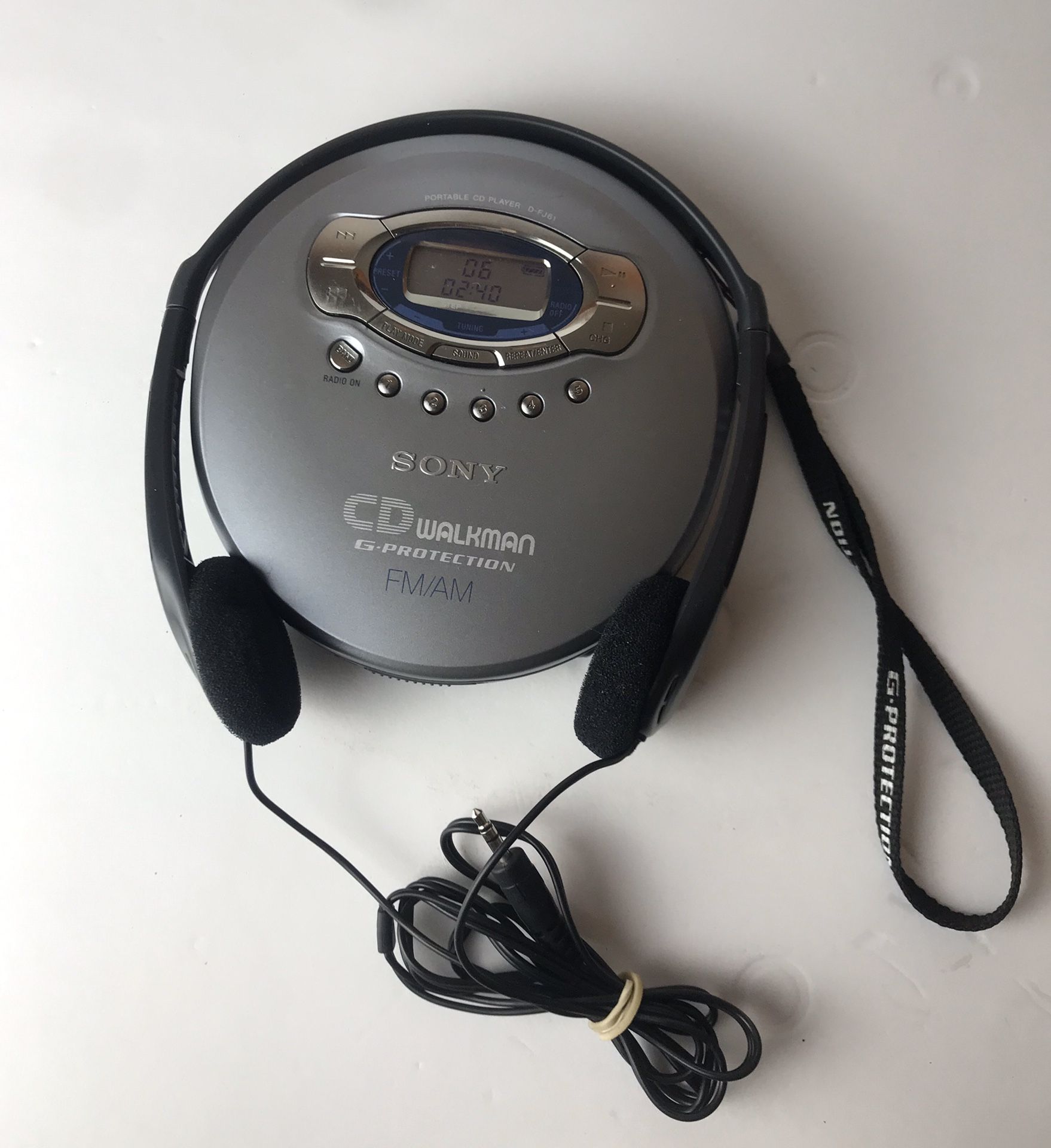 Sony CD Walkman D-FJ61 FM/AM Portable CD Player G-Protection Vtg for ...