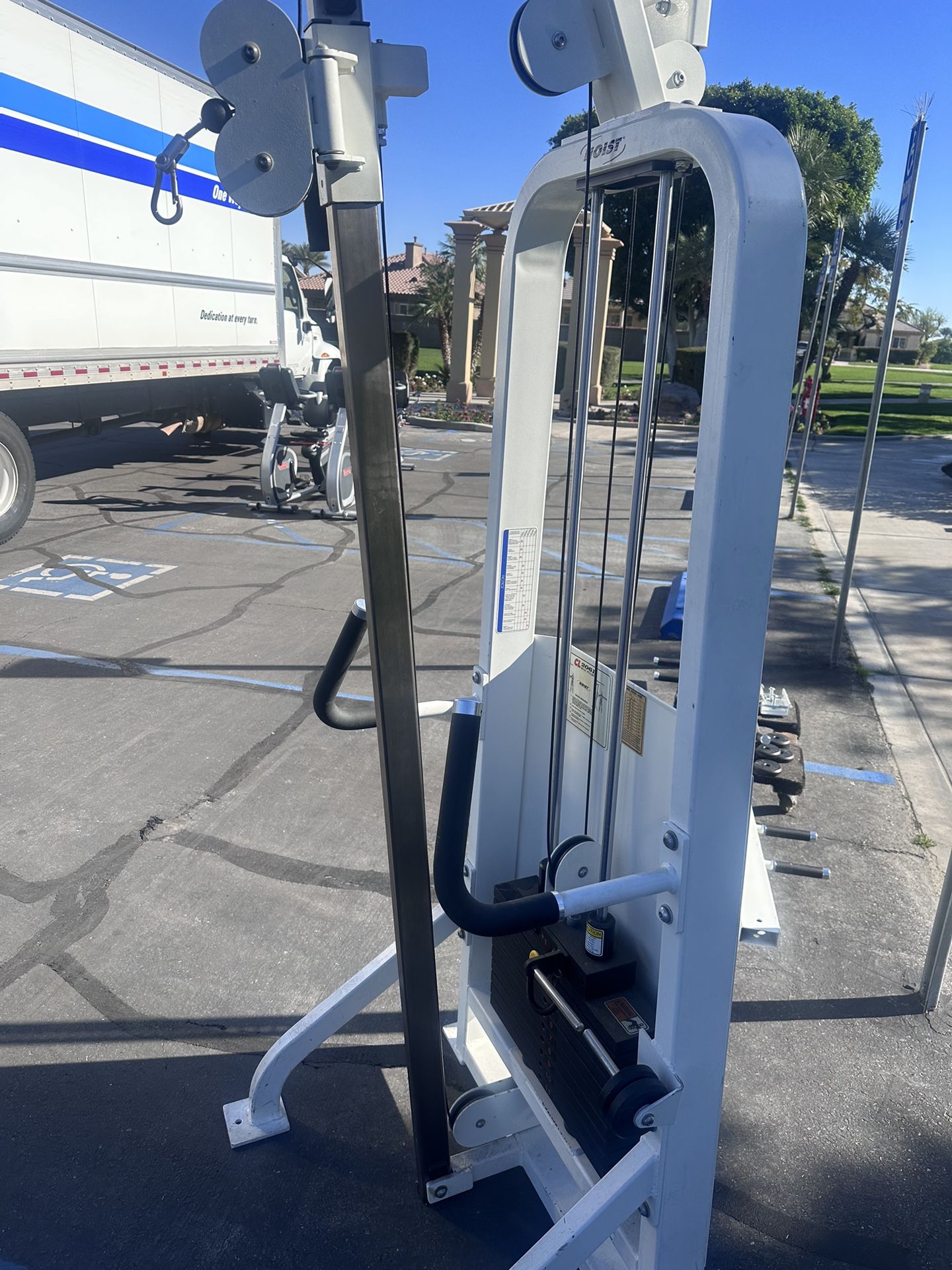 Hoist Hi Low Adjustable Cable Machine for Sale in Riverside, CA - OfferUp