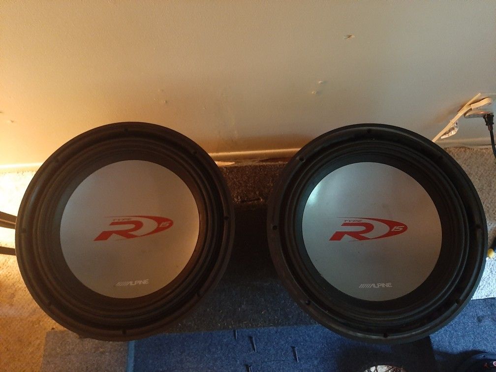 Alpine Type R 15's 1,500 watts 750 rms watts with box for Sale in Akron ...