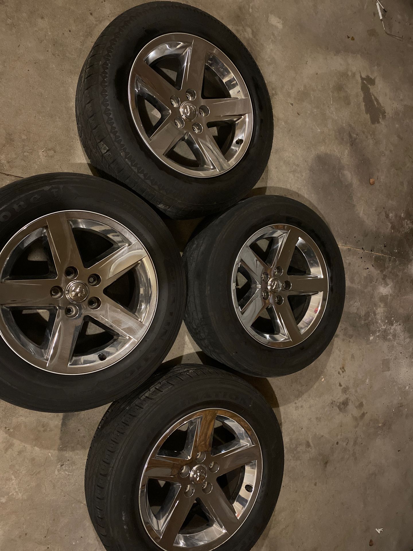 20 inch stocked Dodge Ram 1500 rims!! P275/60/R20 for Sale in Portage ...