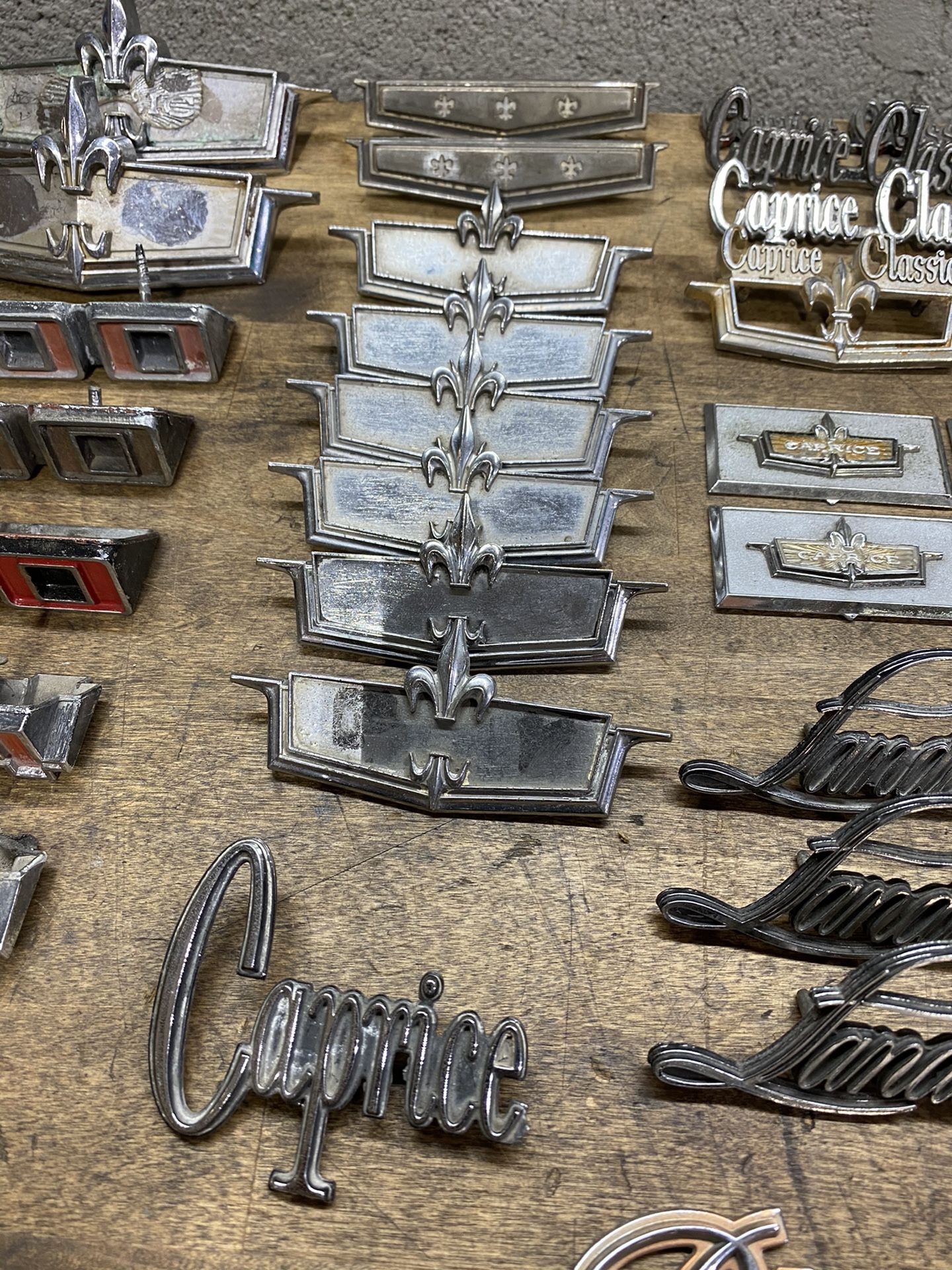 1971 - 1976 CHEVROLET IMPALA CAPRICE EMBLEMS DONK for Sale in Hialeah ...