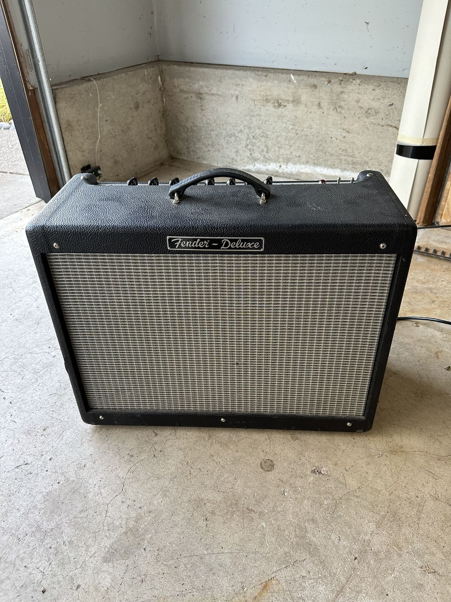 Fender Hot Rod Deluxe Guitar Amp for Sale in Tigard, OR - OfferUp