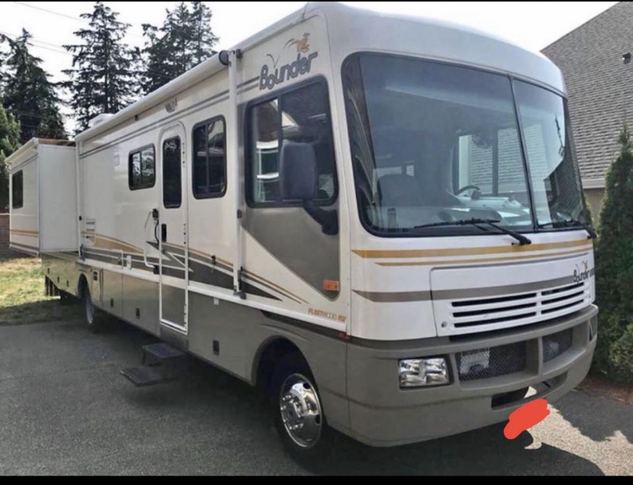 2003 Fleetwood (Ford) Bounder for Sale in Covington, WA - OfferUp