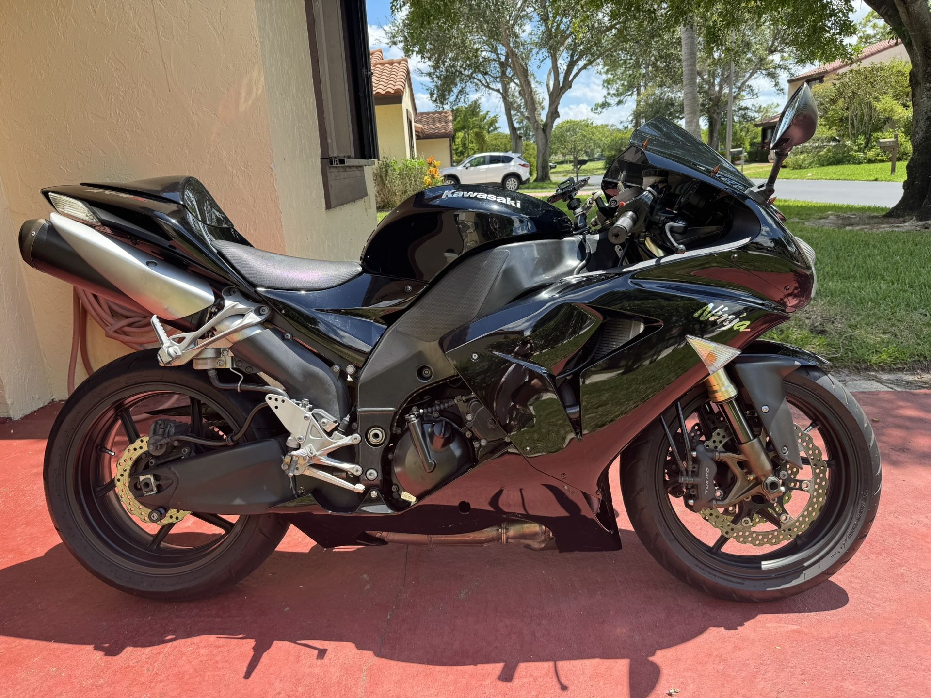 Unleash The Beast A Deep Dive Into The Legendary 2006 Kawasaki Zx 10r