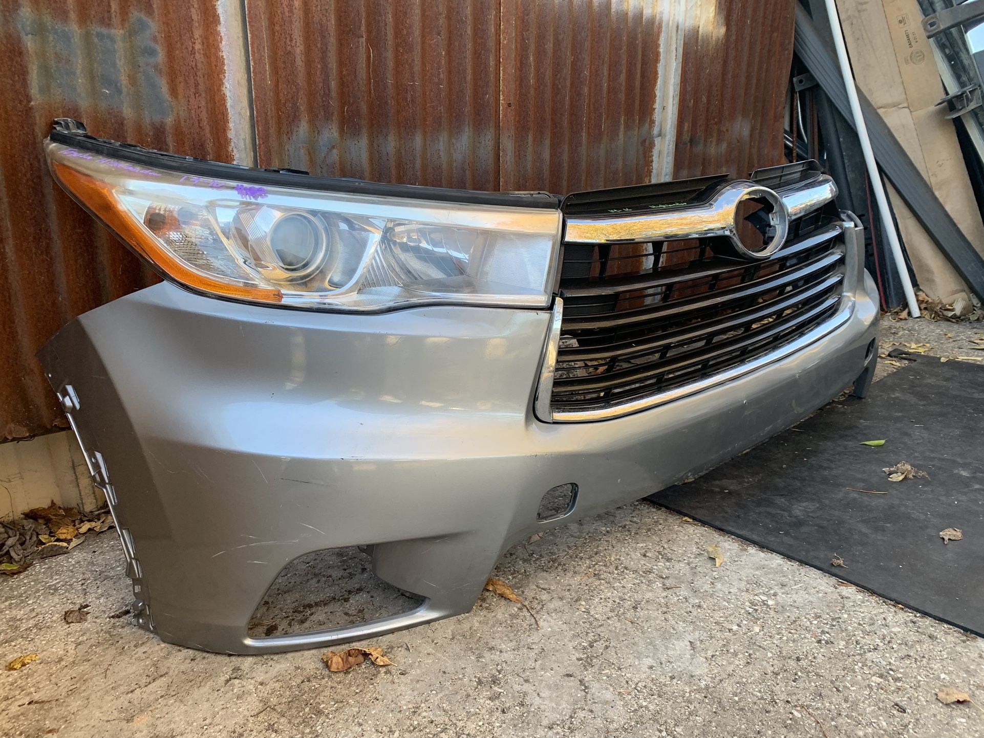 2014 2015 2016 Toyota Highlander Front Bumper Cover OEM for Sale in ...