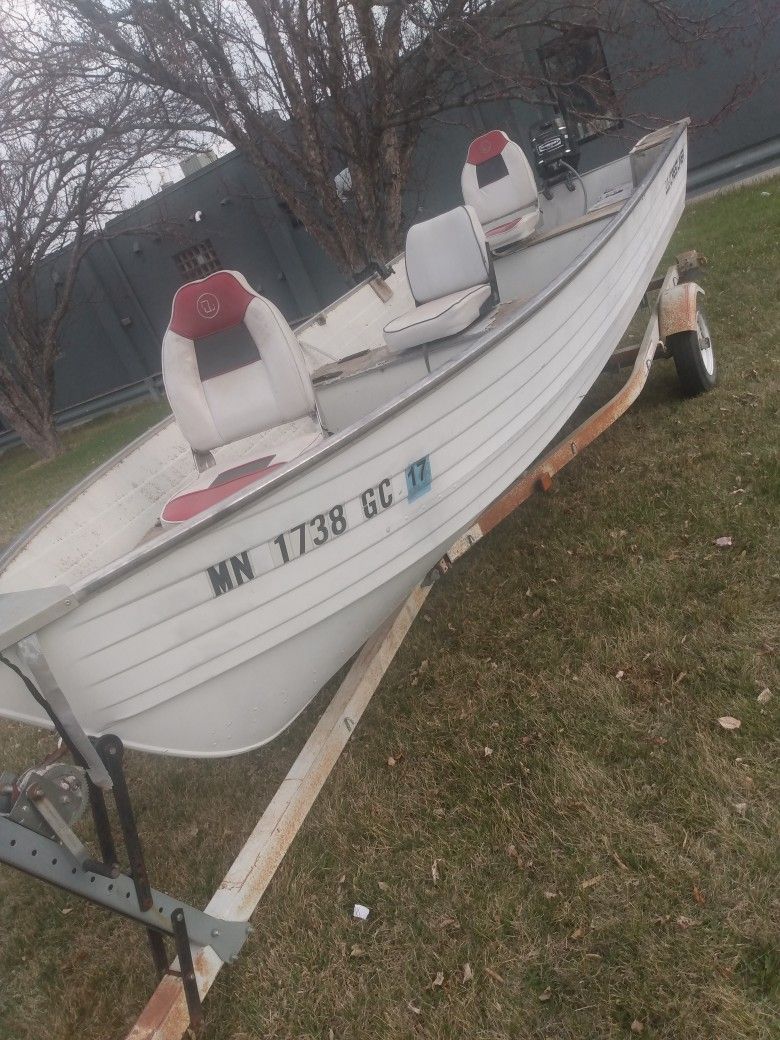 16 FT Boston Whaler For Sale - ZeBoats