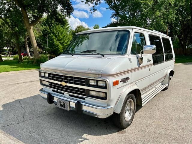 1992 Chevrolet Chevy Van for Sale in Arlington Heights, IL - OfferUp