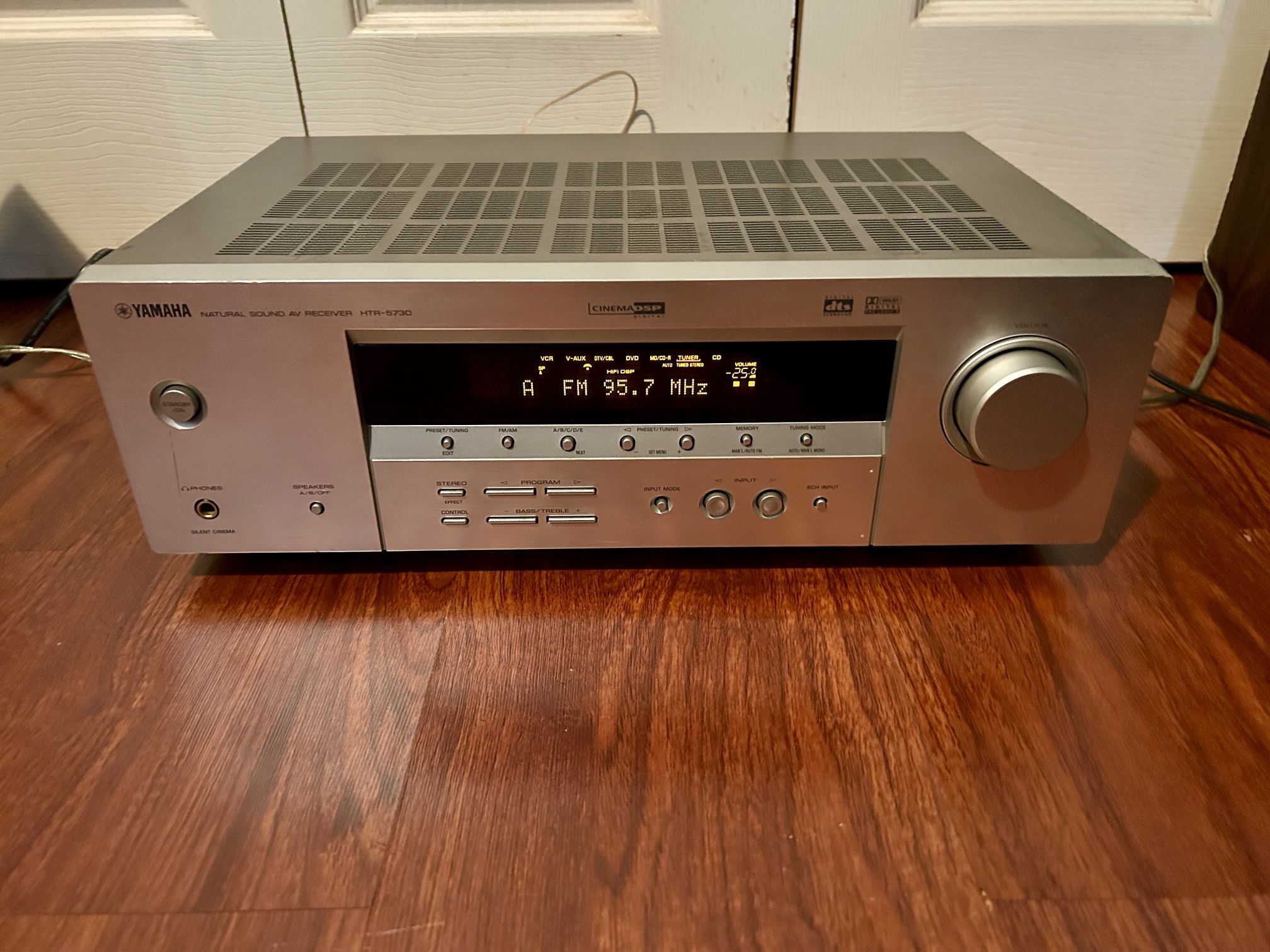Yamaha Stereo Receiver 1